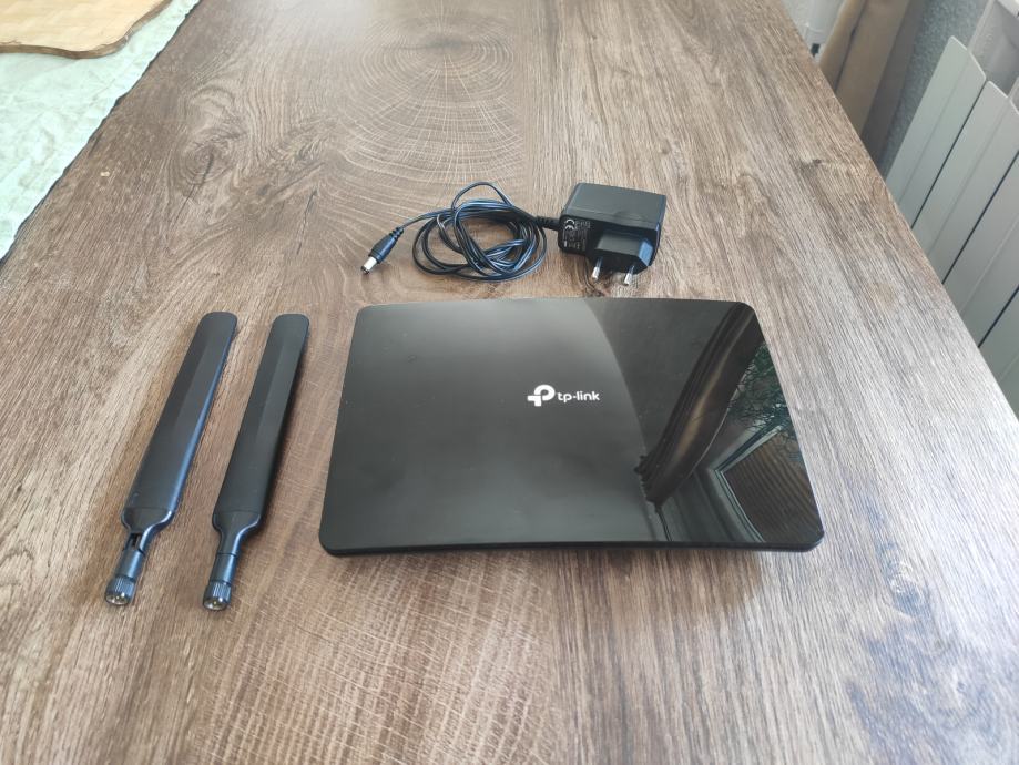 TP-Link MR6400 Wireless N 4G LTE Router (300 Mbps)