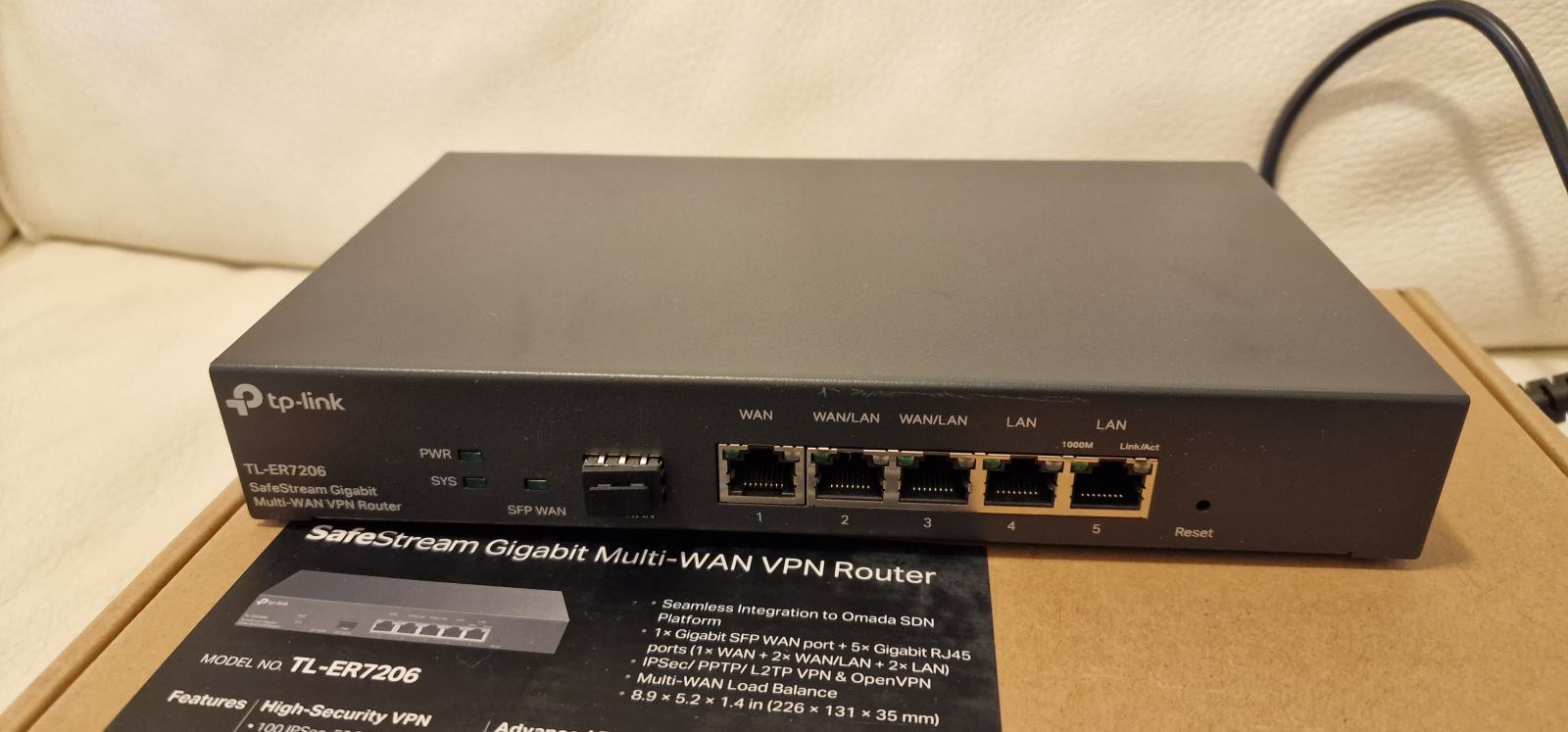 TP-Link TL-ER7206 router