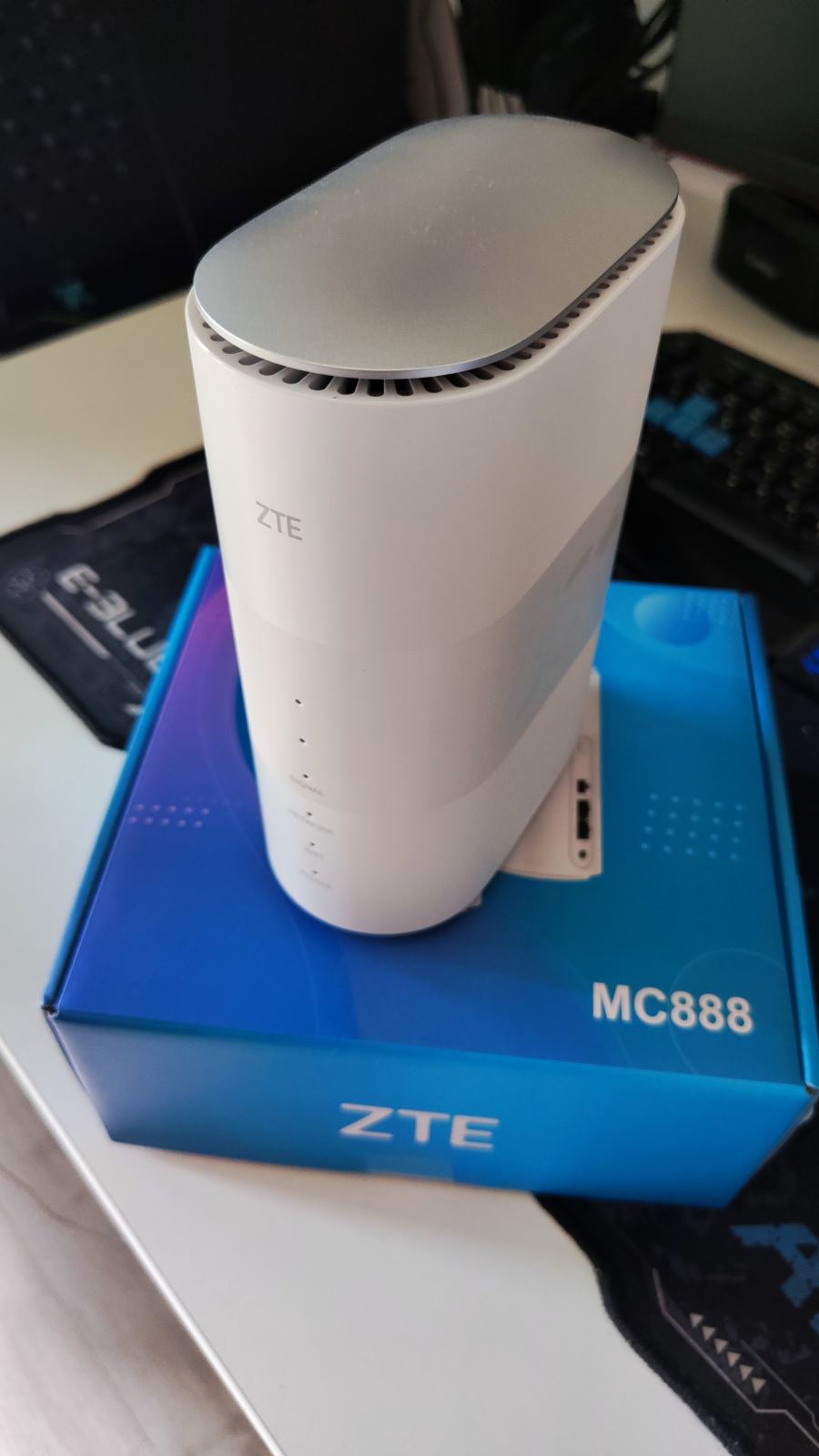 ZTE MC888 5G Router