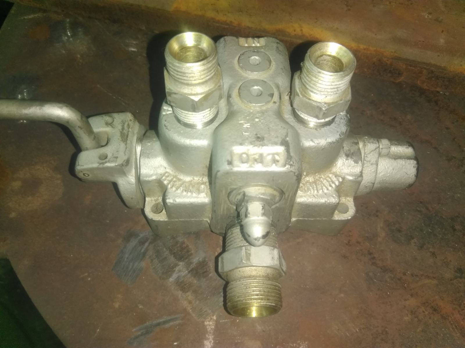 Hidraulični razvodnik