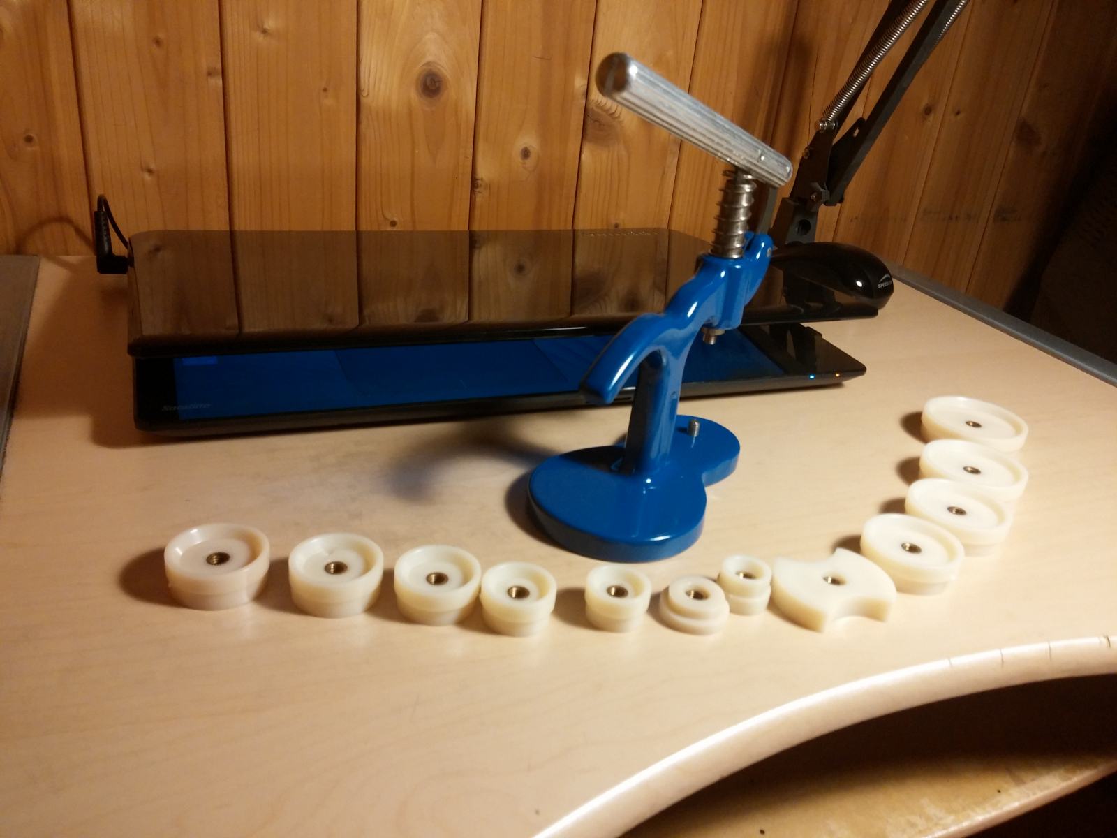 Zatvarač poklopca sata