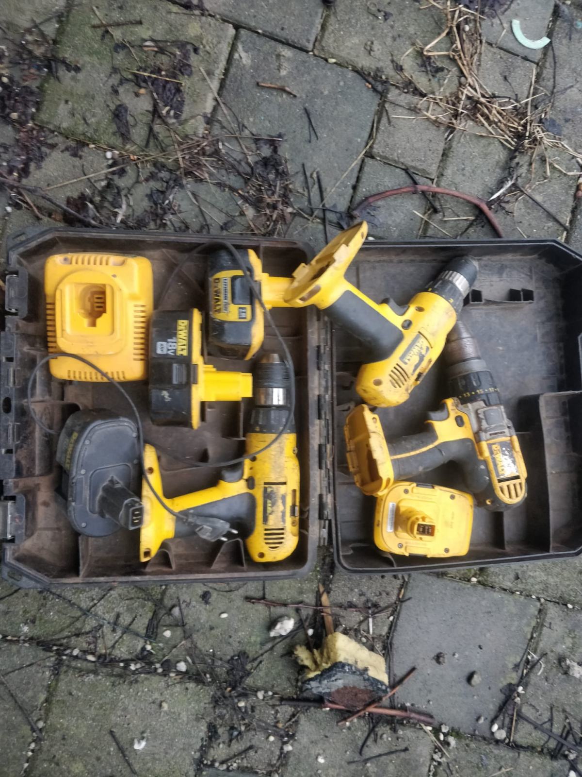 Aku bušilice bez baterija