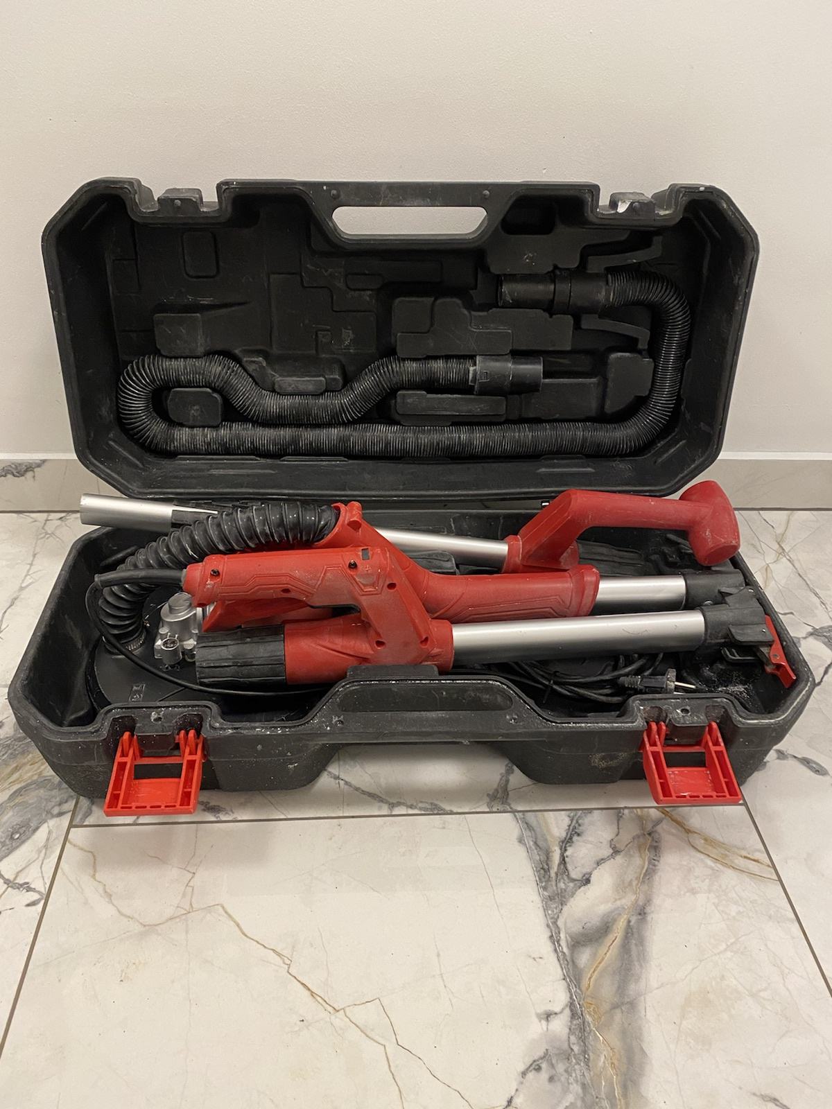Einhell brusilica za zidove+usisavac