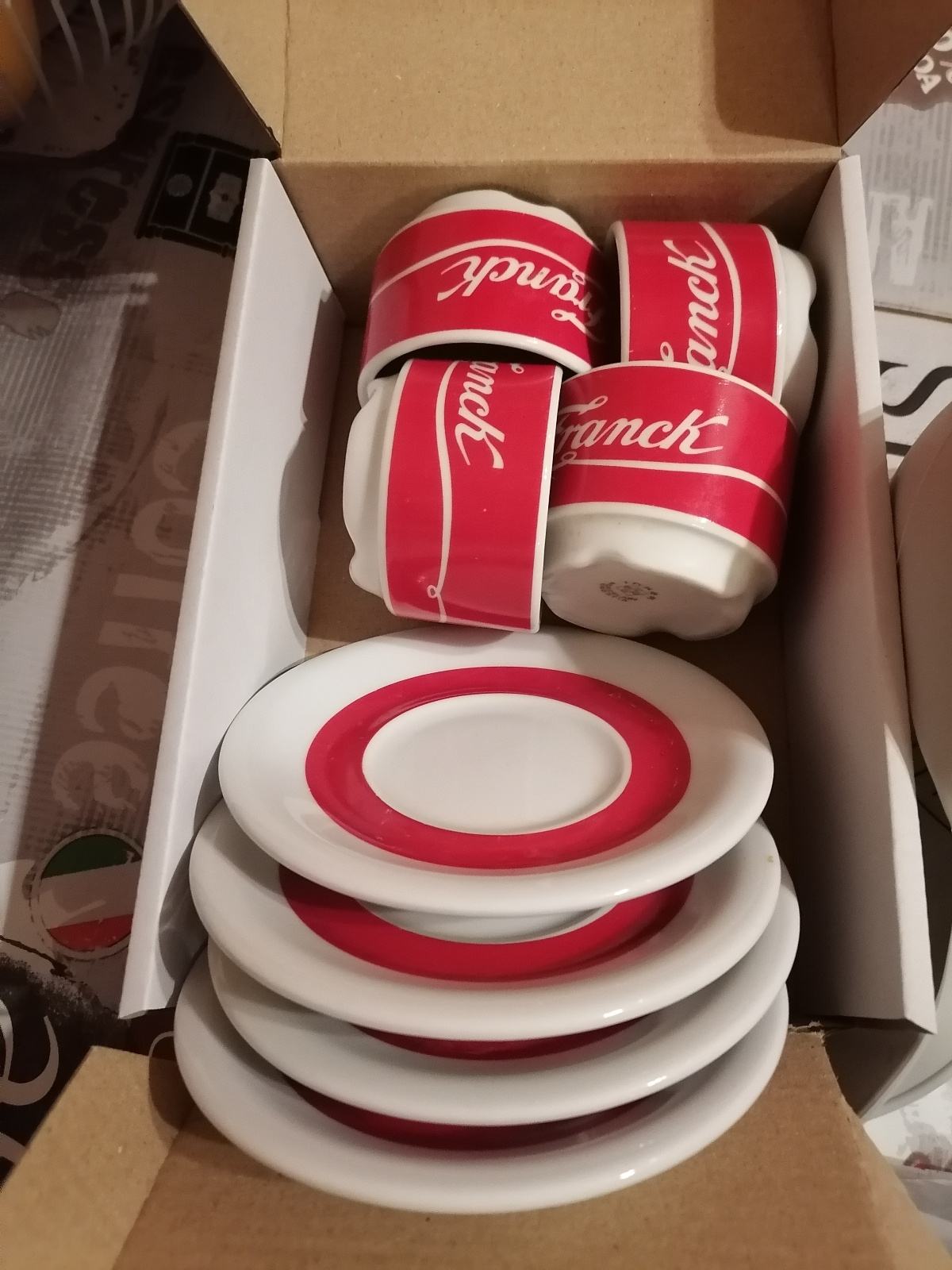 Franck retro šalice i tanjurići