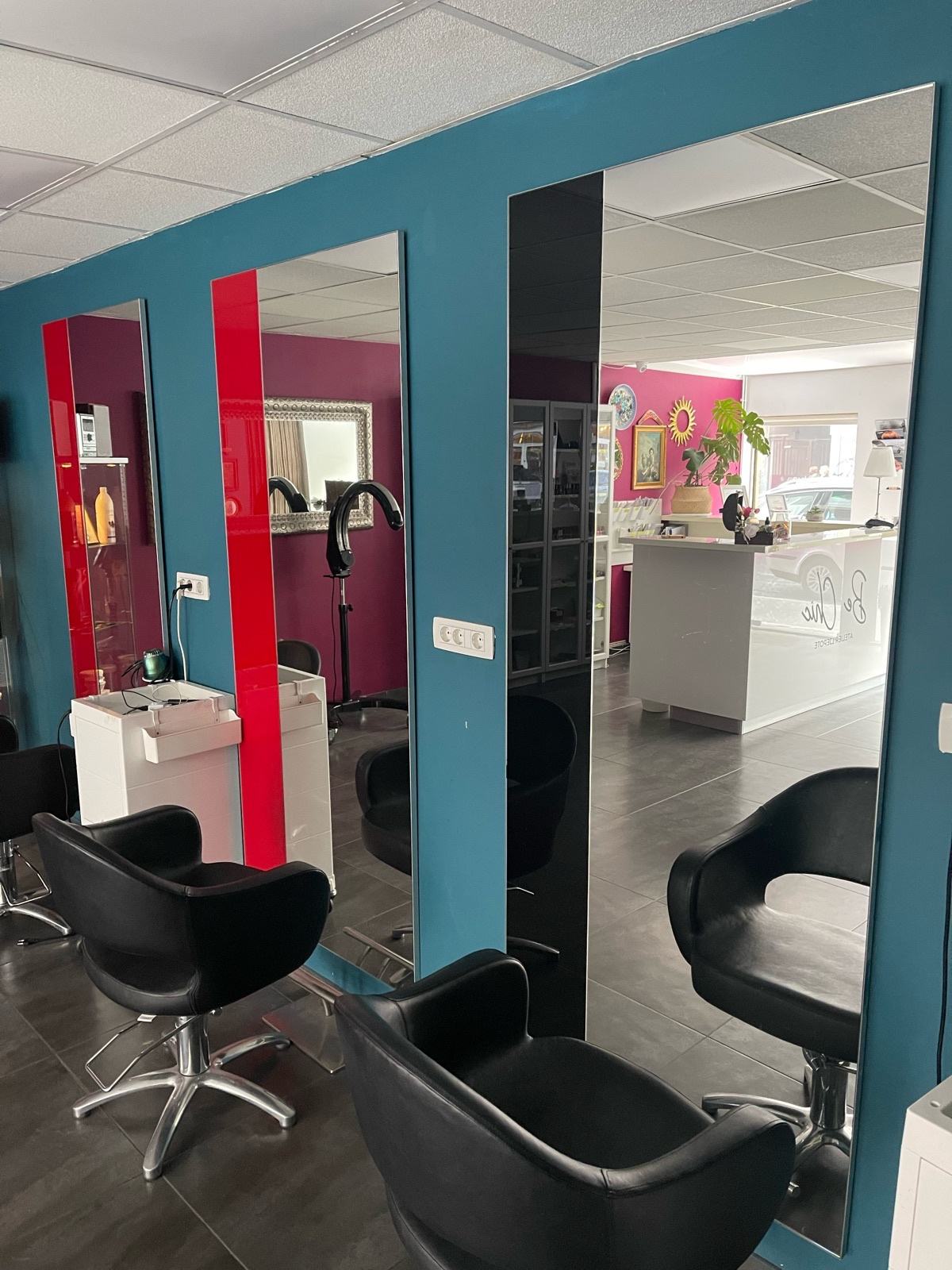 Oprema za frizerski salon