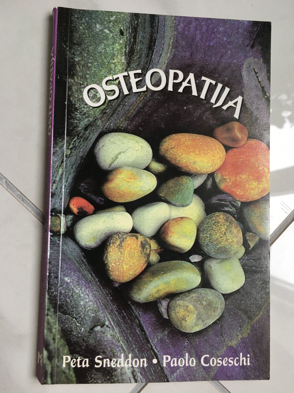 Sneddon, Coseschi, OSTEOPATIJA