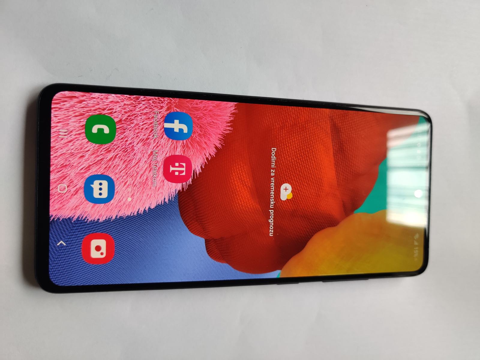 Samsung Galaxy A51,4 GB RAM/128 GB ROM, sa punjačem
