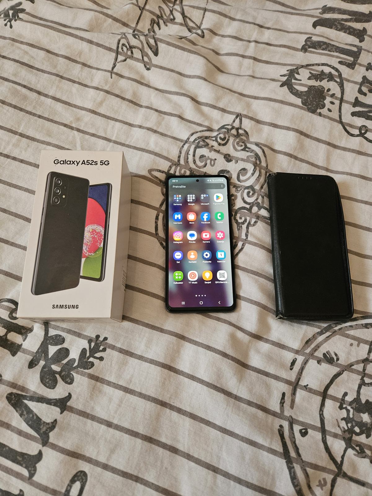 Prodajem mobitel Samsung Galaxy A52s