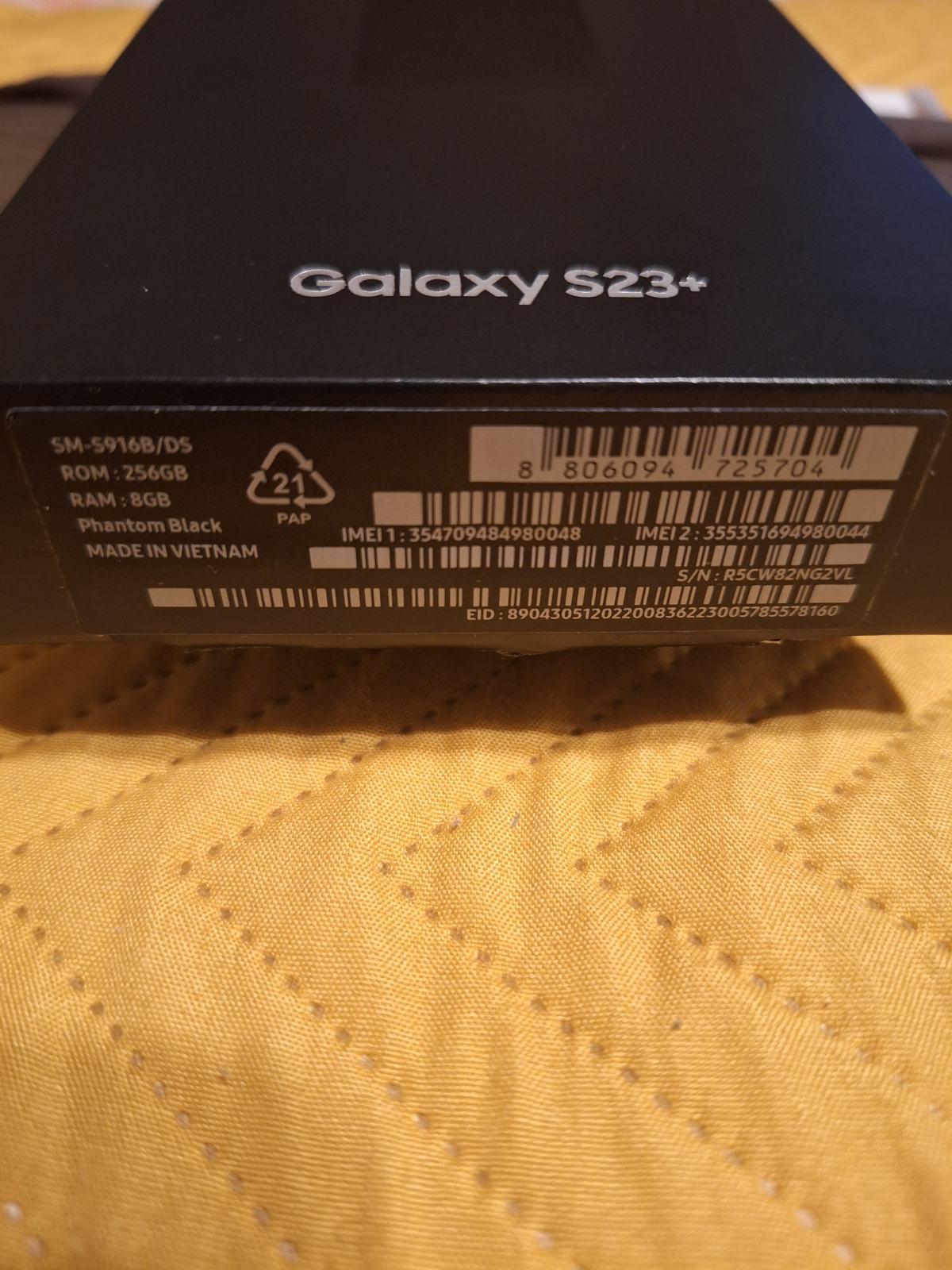 Galaxy S23+ Nekoristen,A1 račun,garancija,crna boja dual sim,5g 256mb