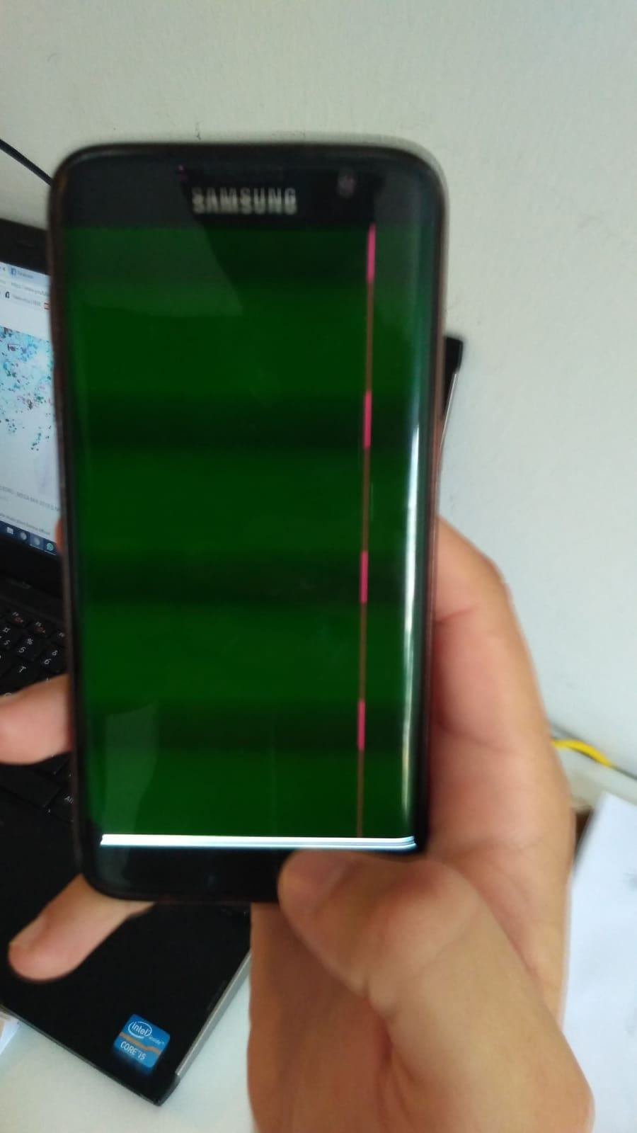 S7 EDGE green screen of death