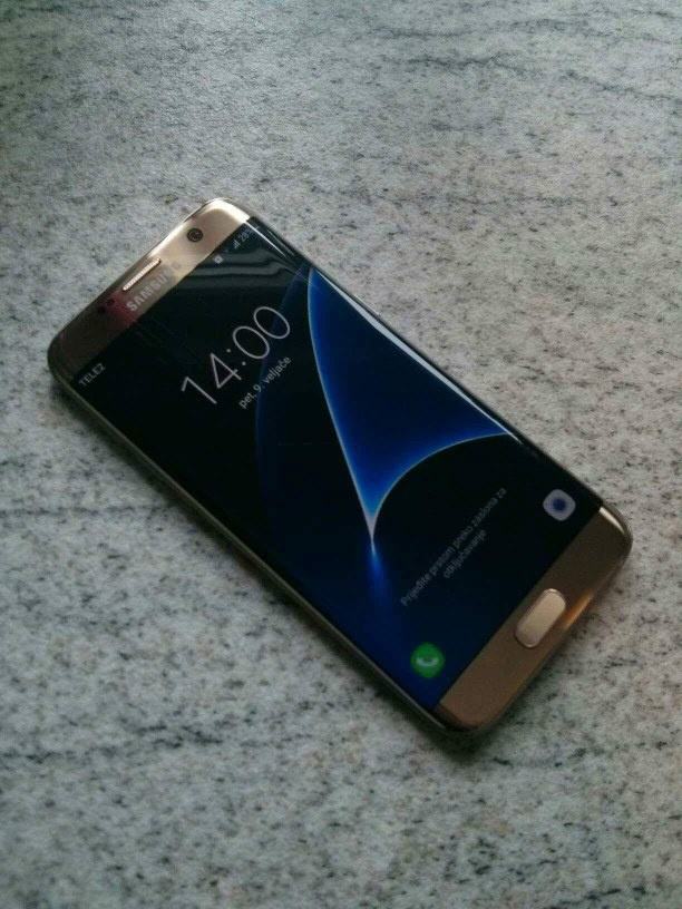 Samsung galaxy s7 edge gold
