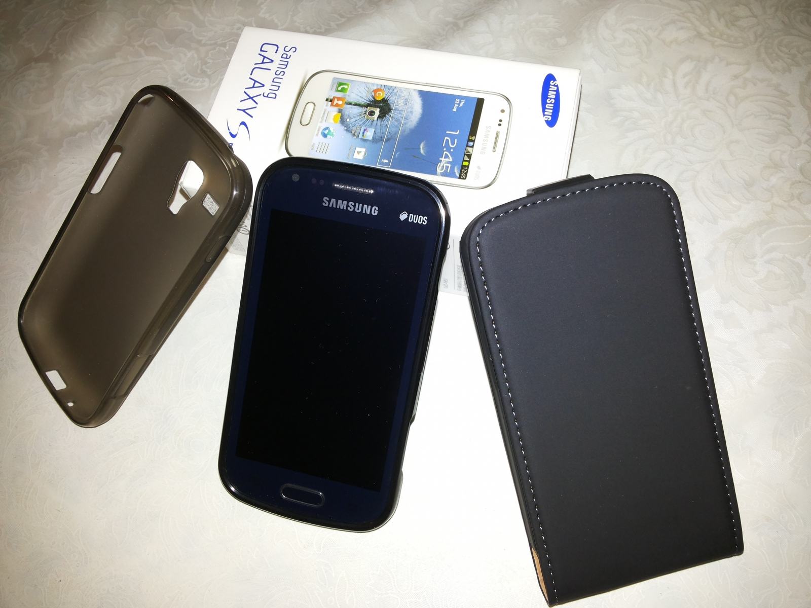 SAMSUNG GALAXY S Duos GT-S7562 10/10!