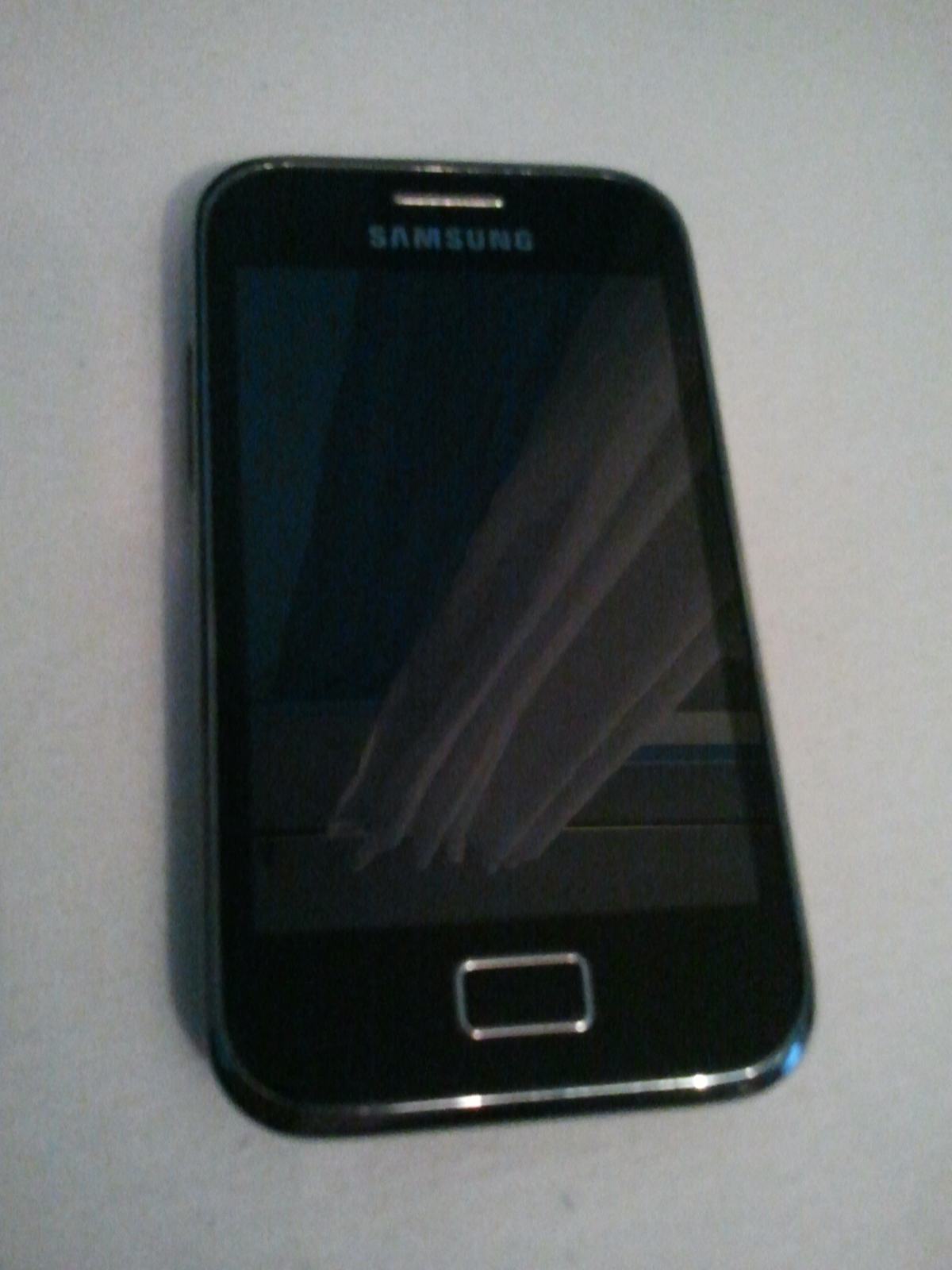 Samsung galaxy ace plus GT-S7500 *POKLANJAM*