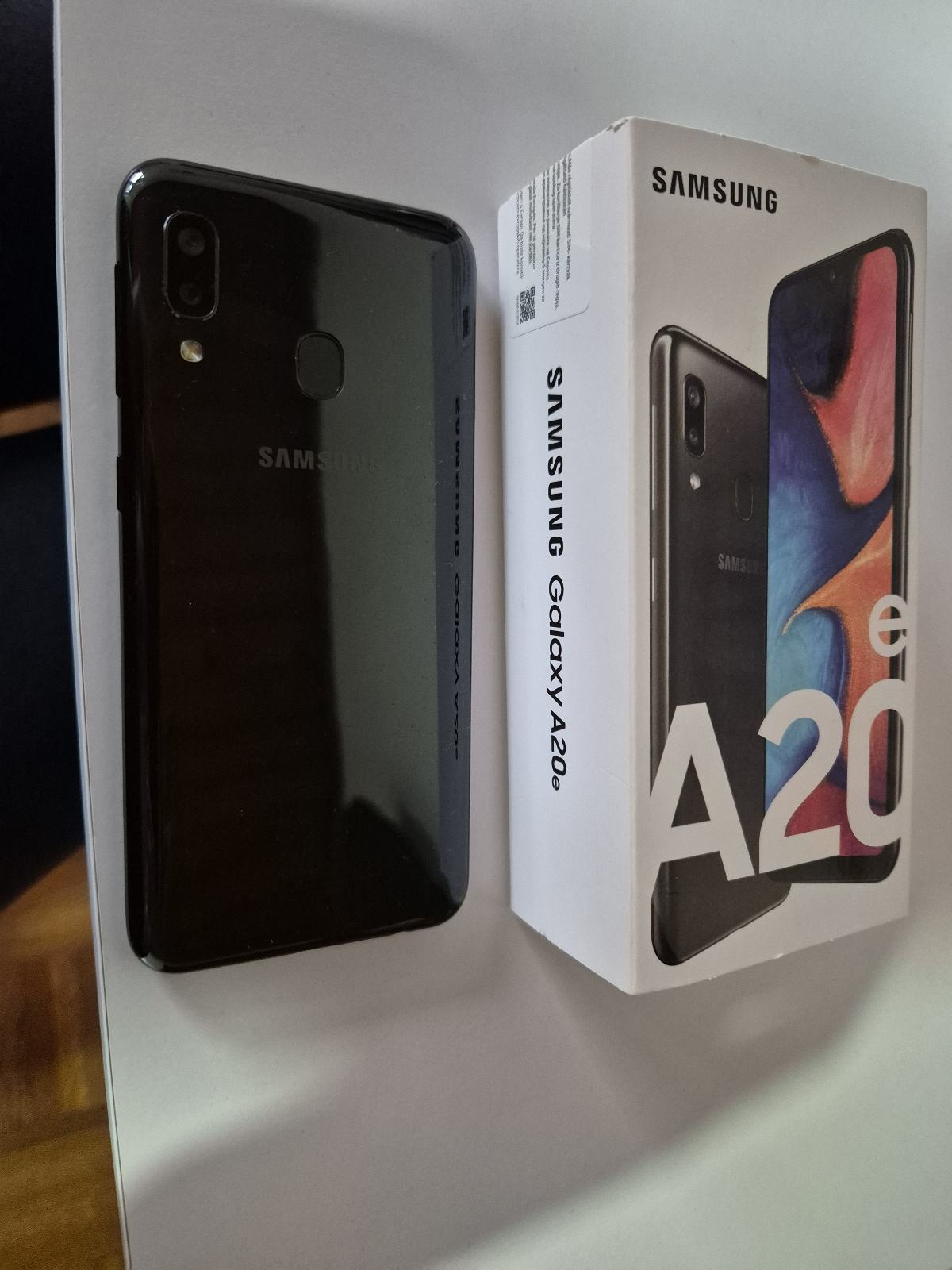 Samsung A20e