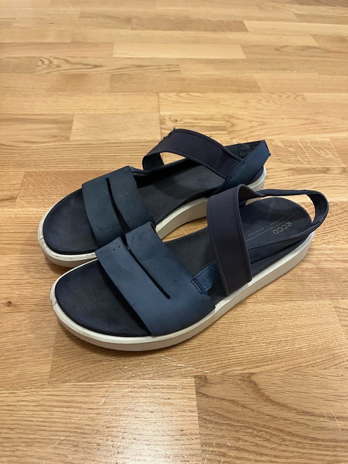 Ecco sandale br. 38