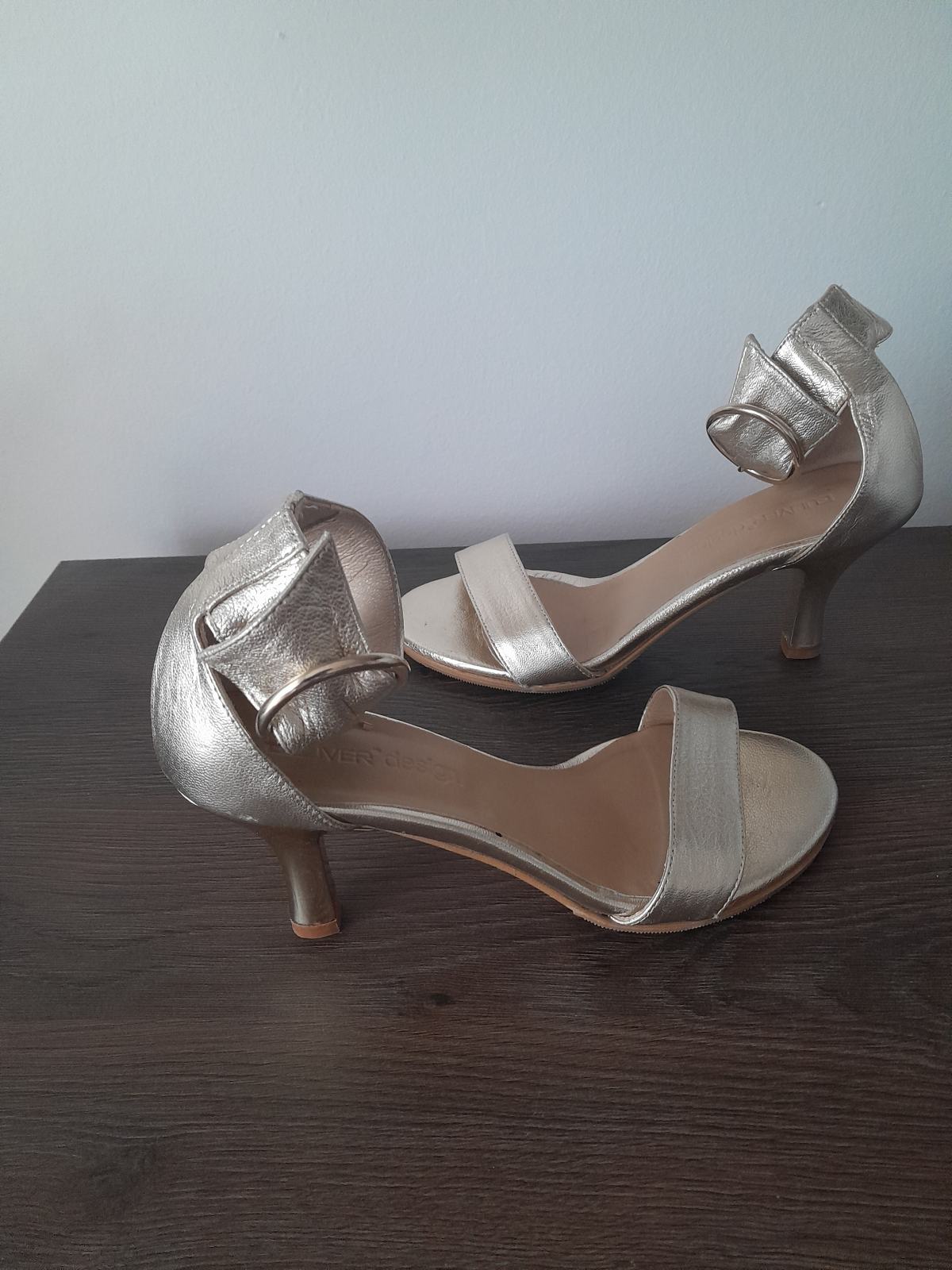 Guliver kožne zlatne sandale 36