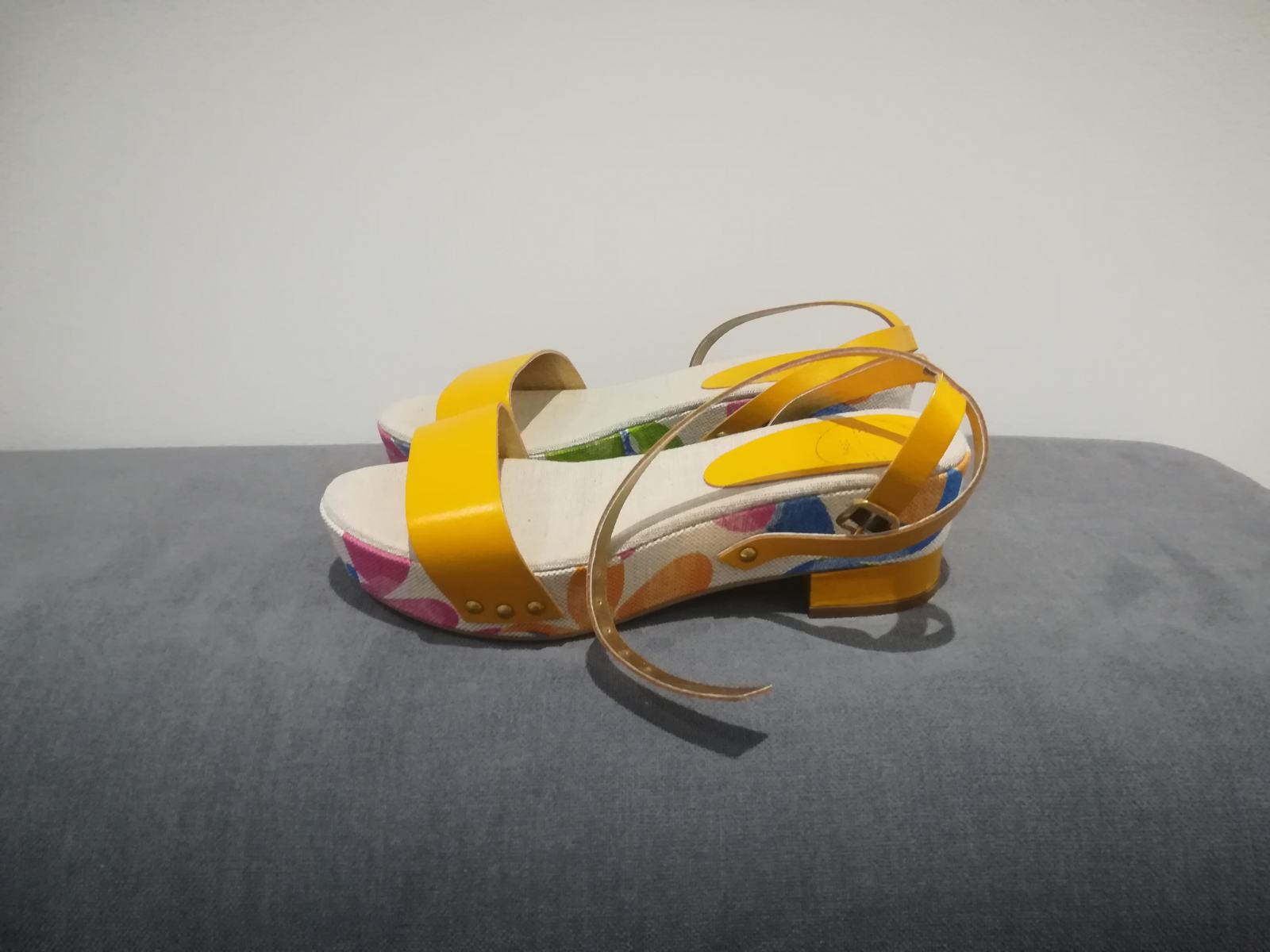 GULIVER SANDALE Br. 38