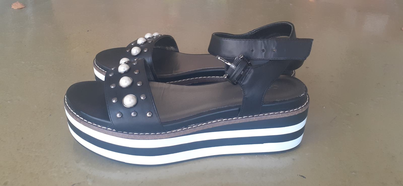 Sandale platforme kao nove