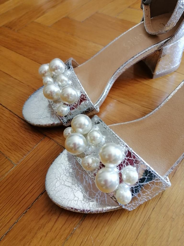 Svečane sandale s biserima