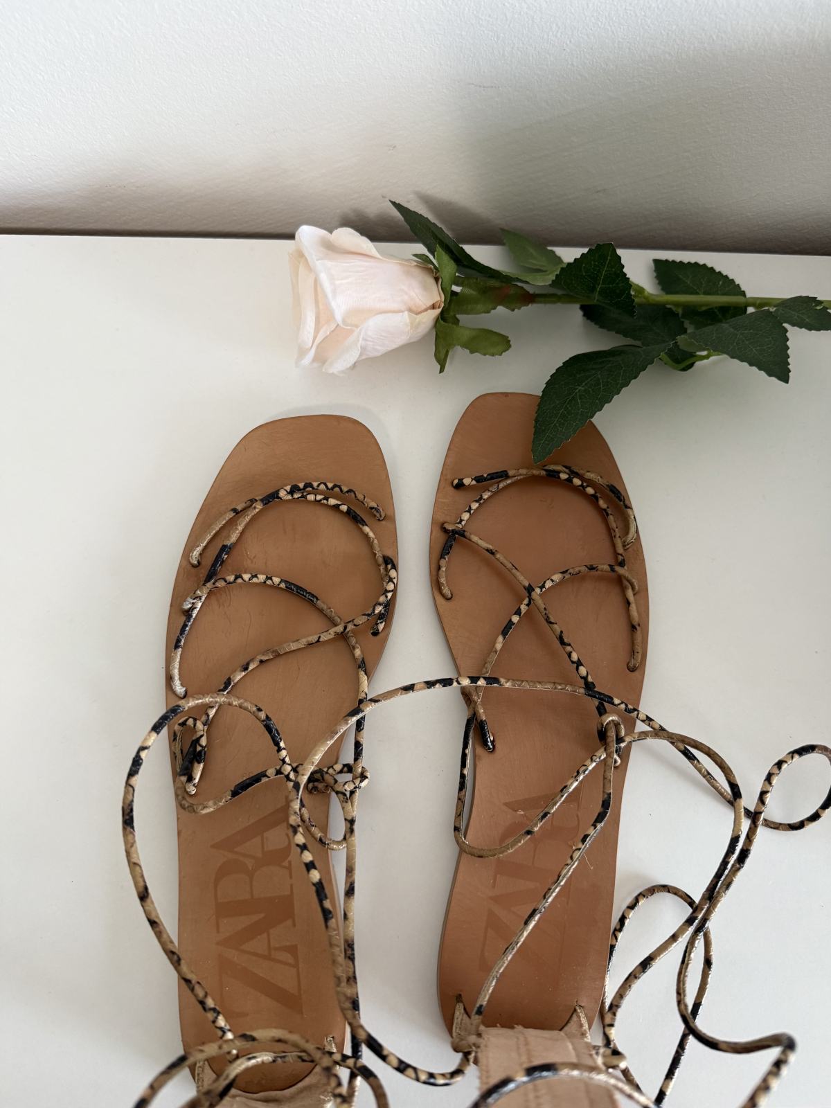 ZARA ravne sandale/ZARA flat sandals