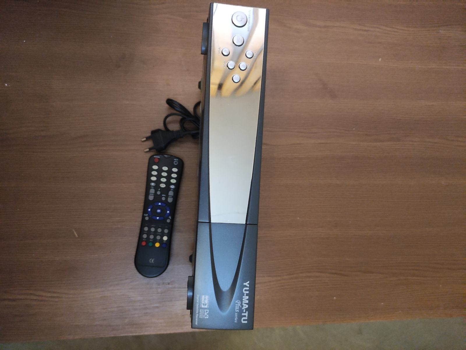 Digitalni satelitski prijemnik Yu-ma-tu plus series