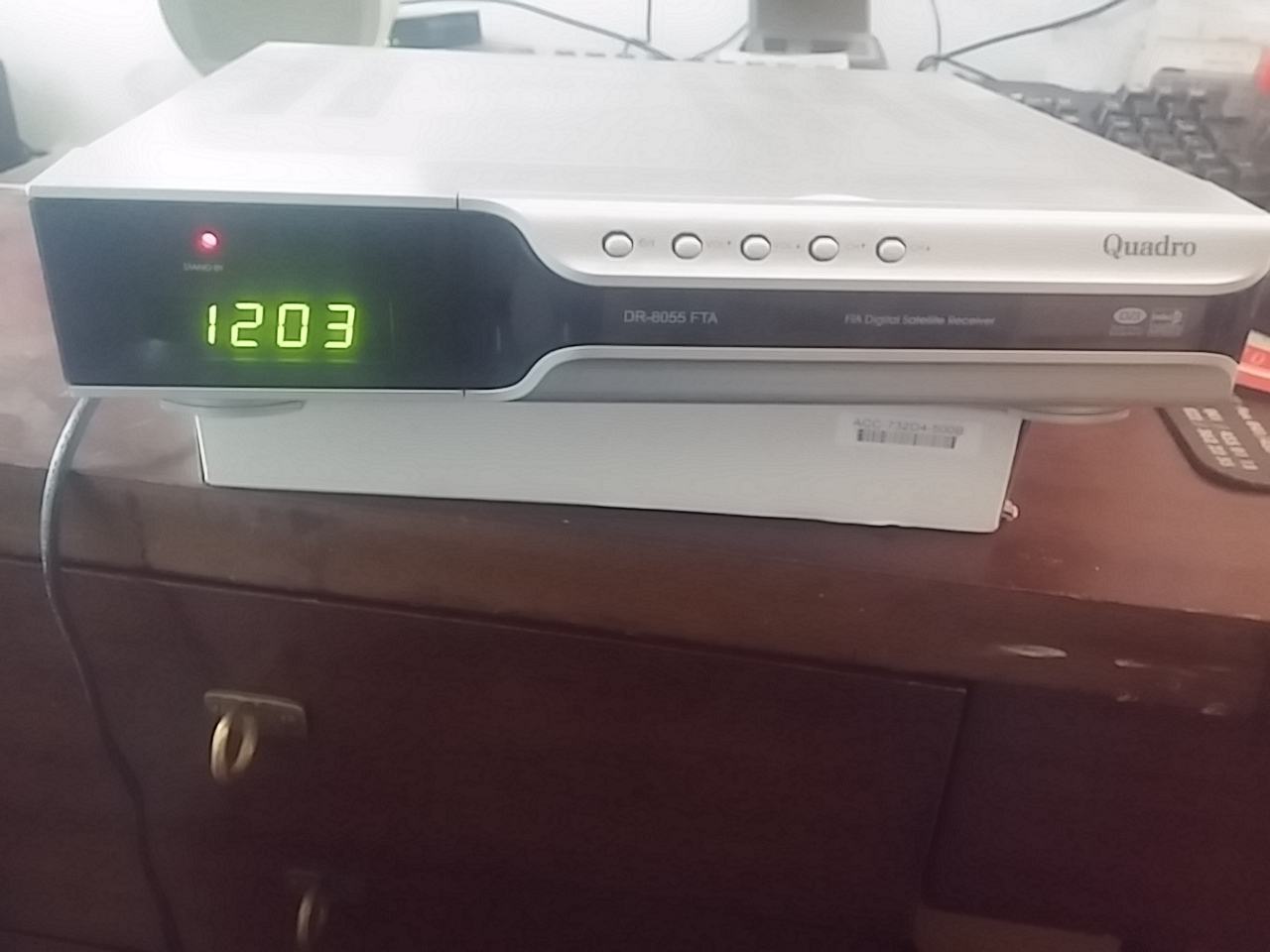 Digitalni satelitski Quadro receiver DR-8055 FTA