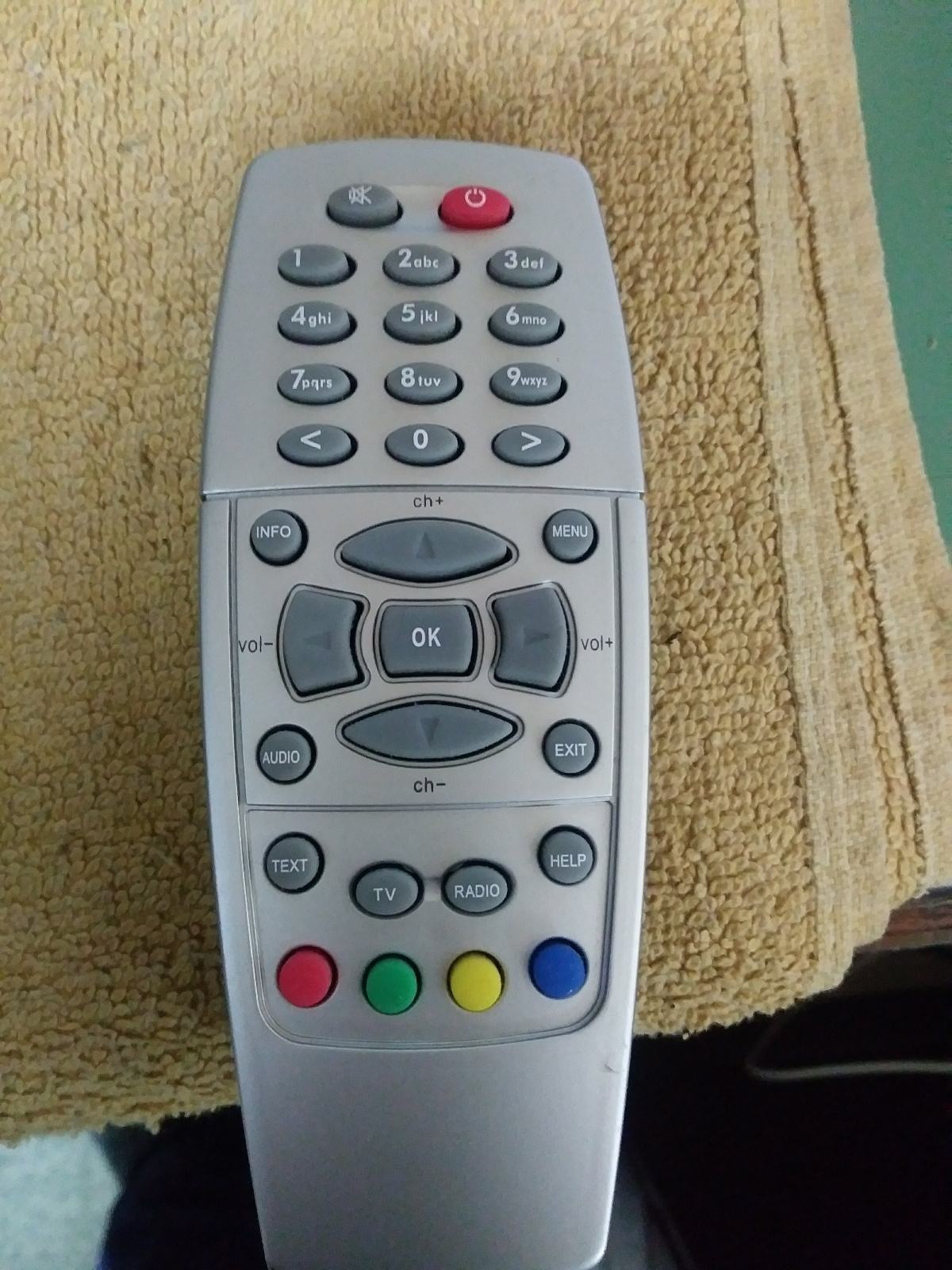 Dream daljinski za satelitski receiver