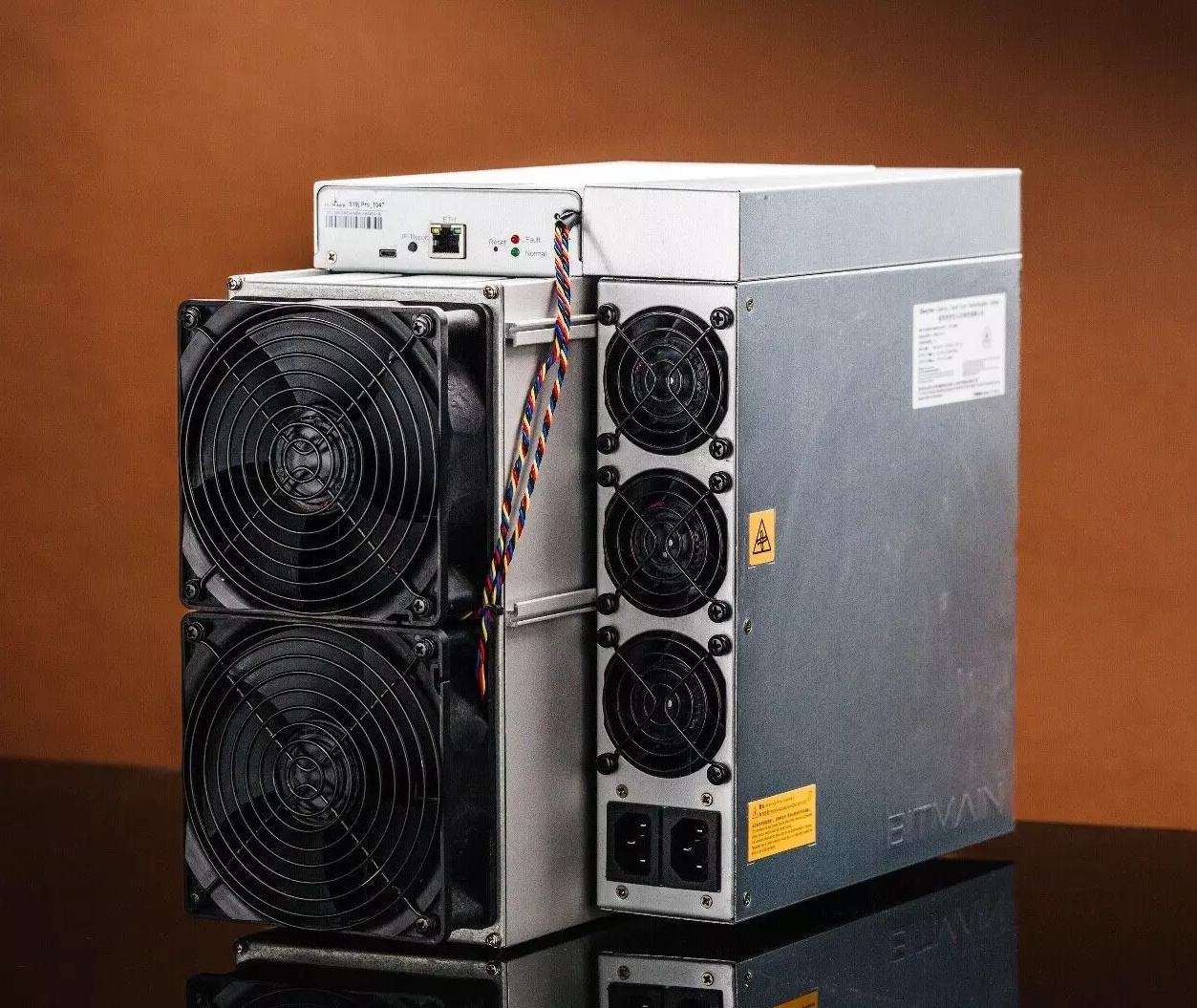Bitmain Antminer S19j Pro 104TH/s
