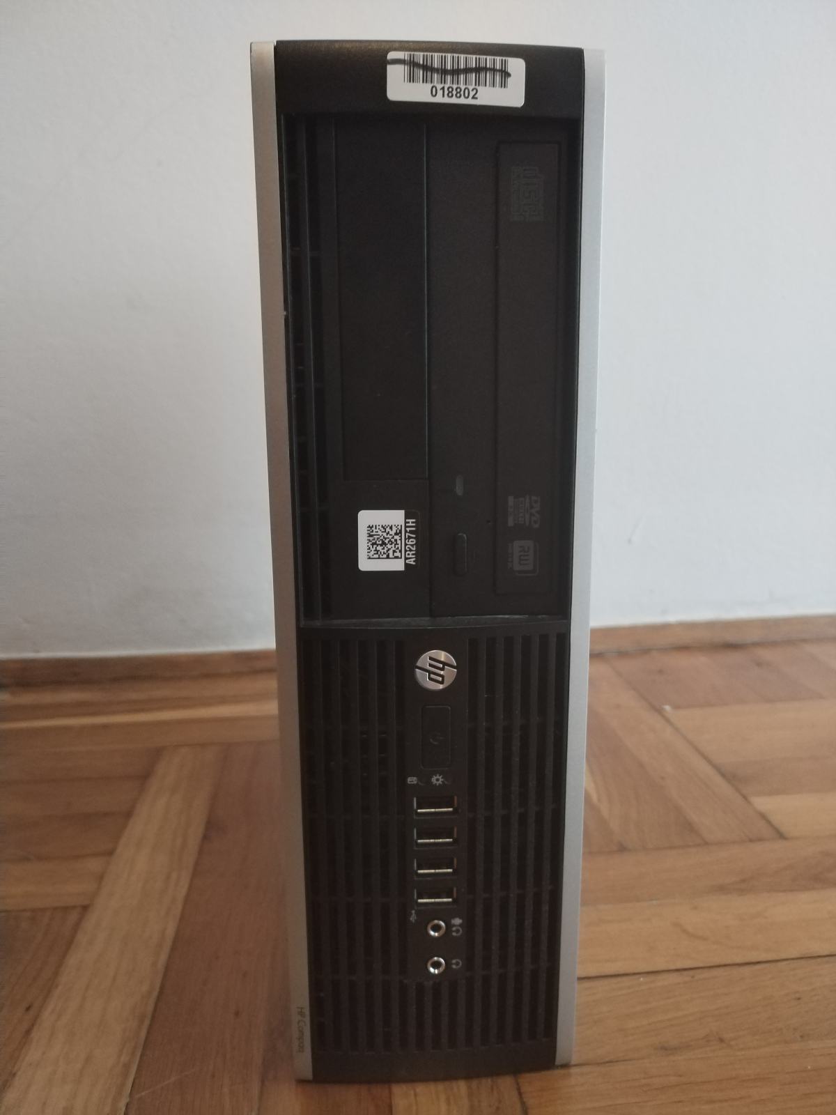HP NAS Server 16GB rama **s diskovima***