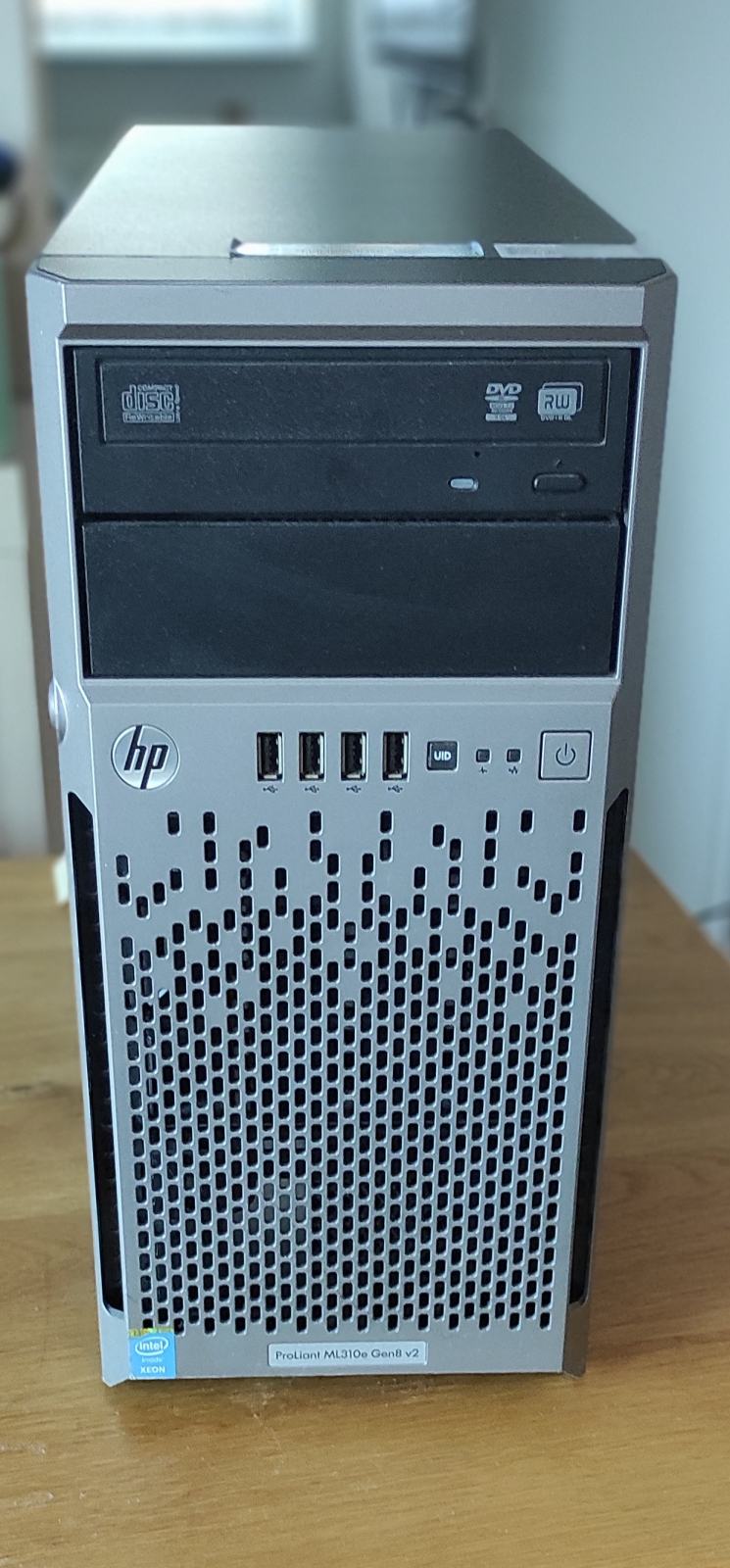 Hp Proliant ML310e Gen8 V2