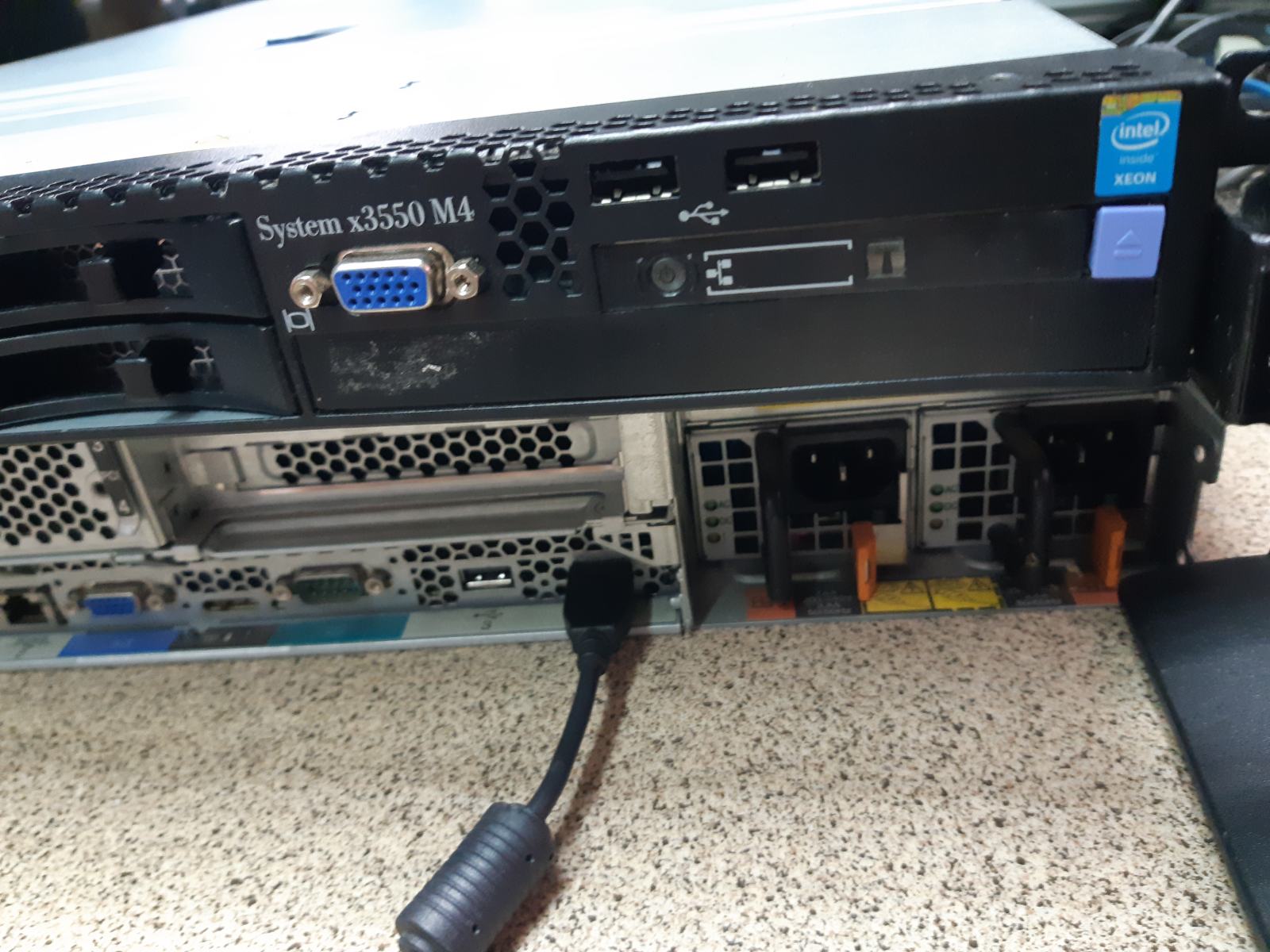 IBM x3550 M4 7914-D3G 32GB ServeRAID M5110 2x300GB 2x146GB