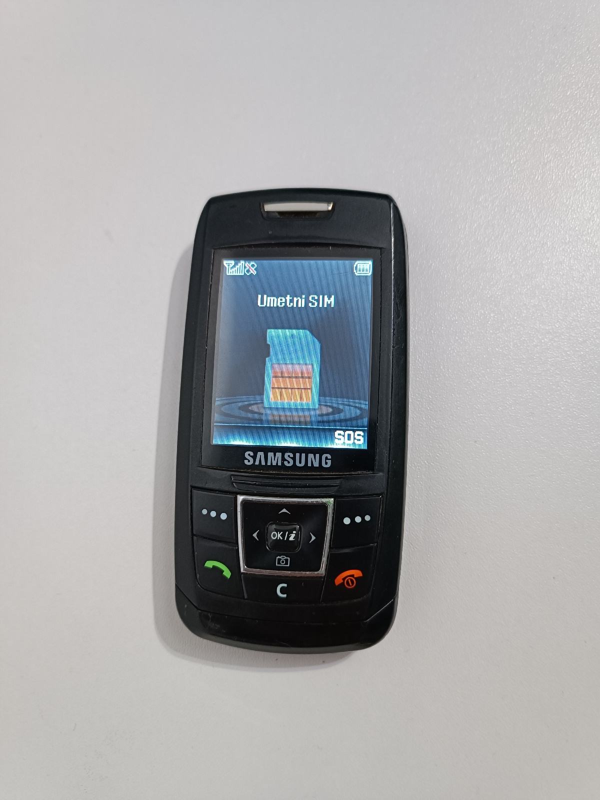 SAMSUNG KLIZNI TELEFON