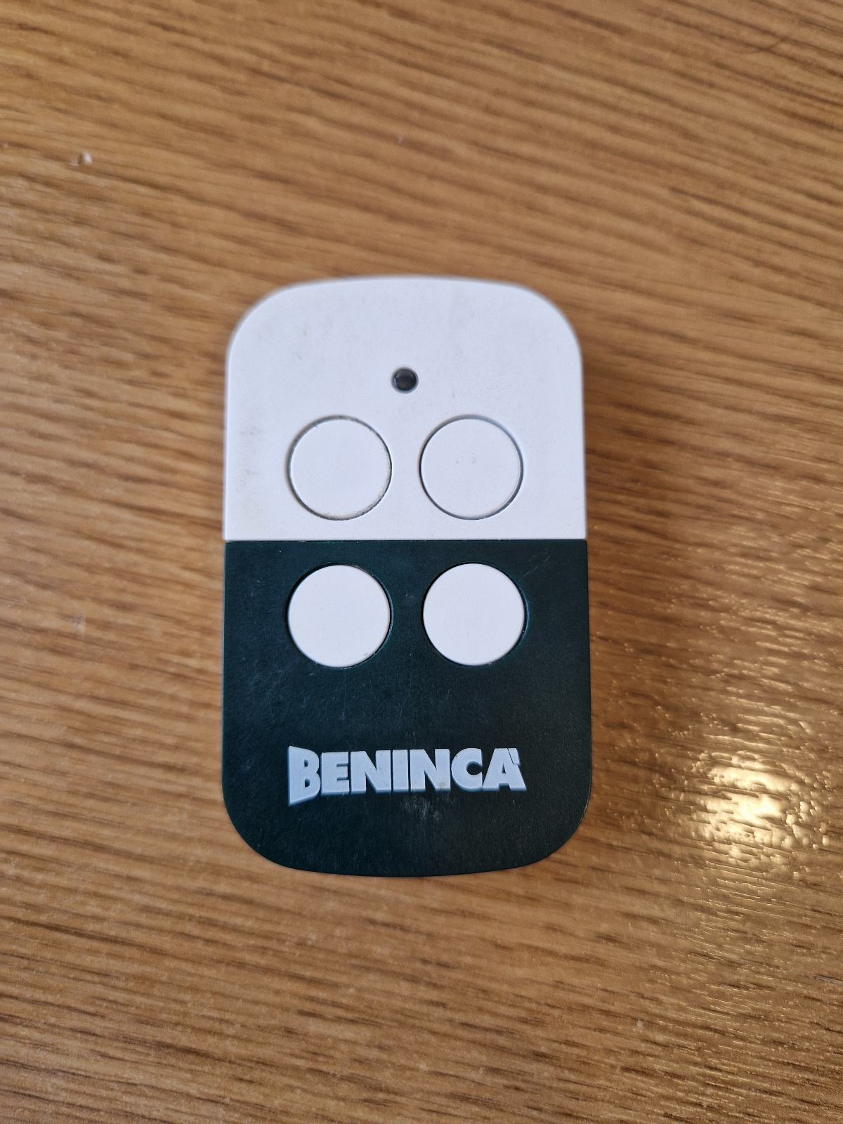 Beninca Happy.4VA daljinski za garažna vrata, rampu i lesu