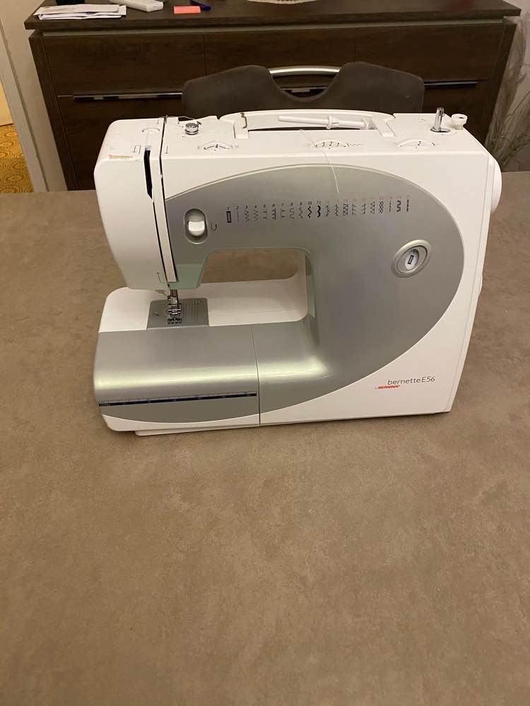 Šivaća mašina Bernette E56