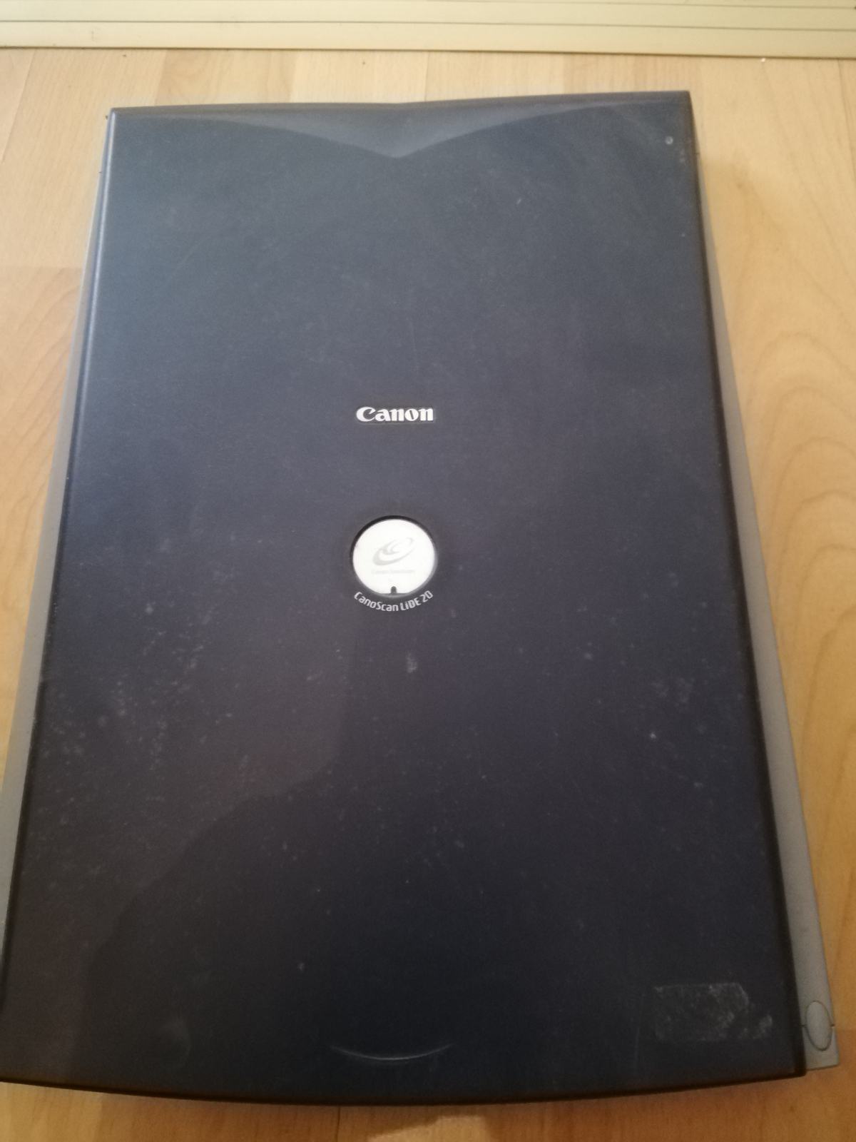 Skener Canon CanoScan LiDE 20