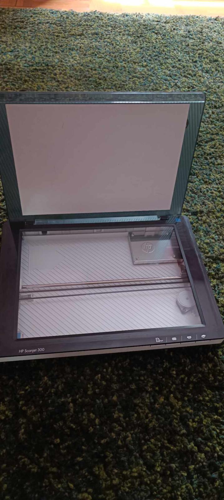 Skener HP Scanjet 300 Flatbed
