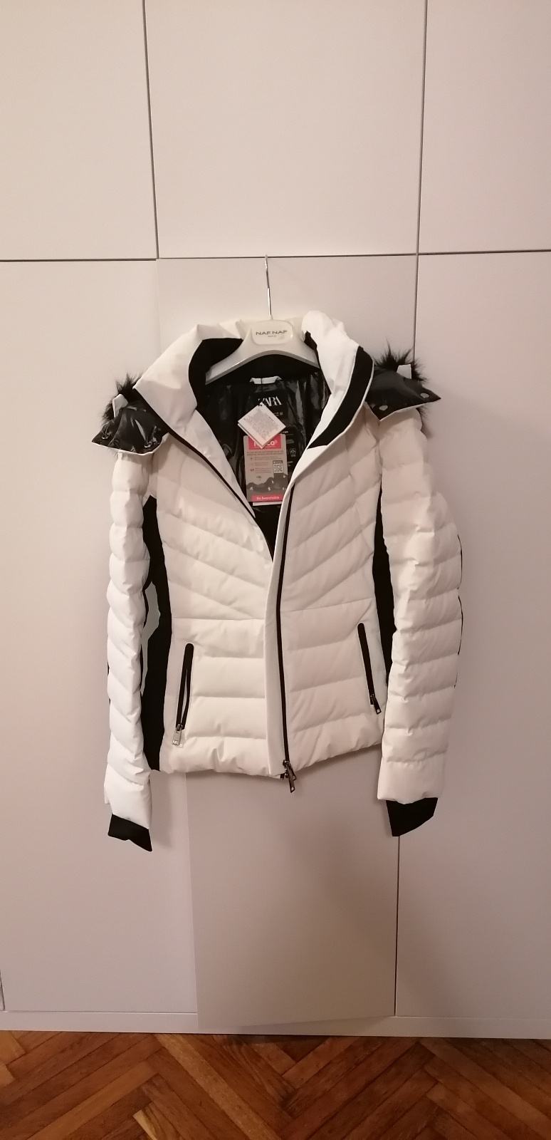 Zara skijaška jakna XL nova