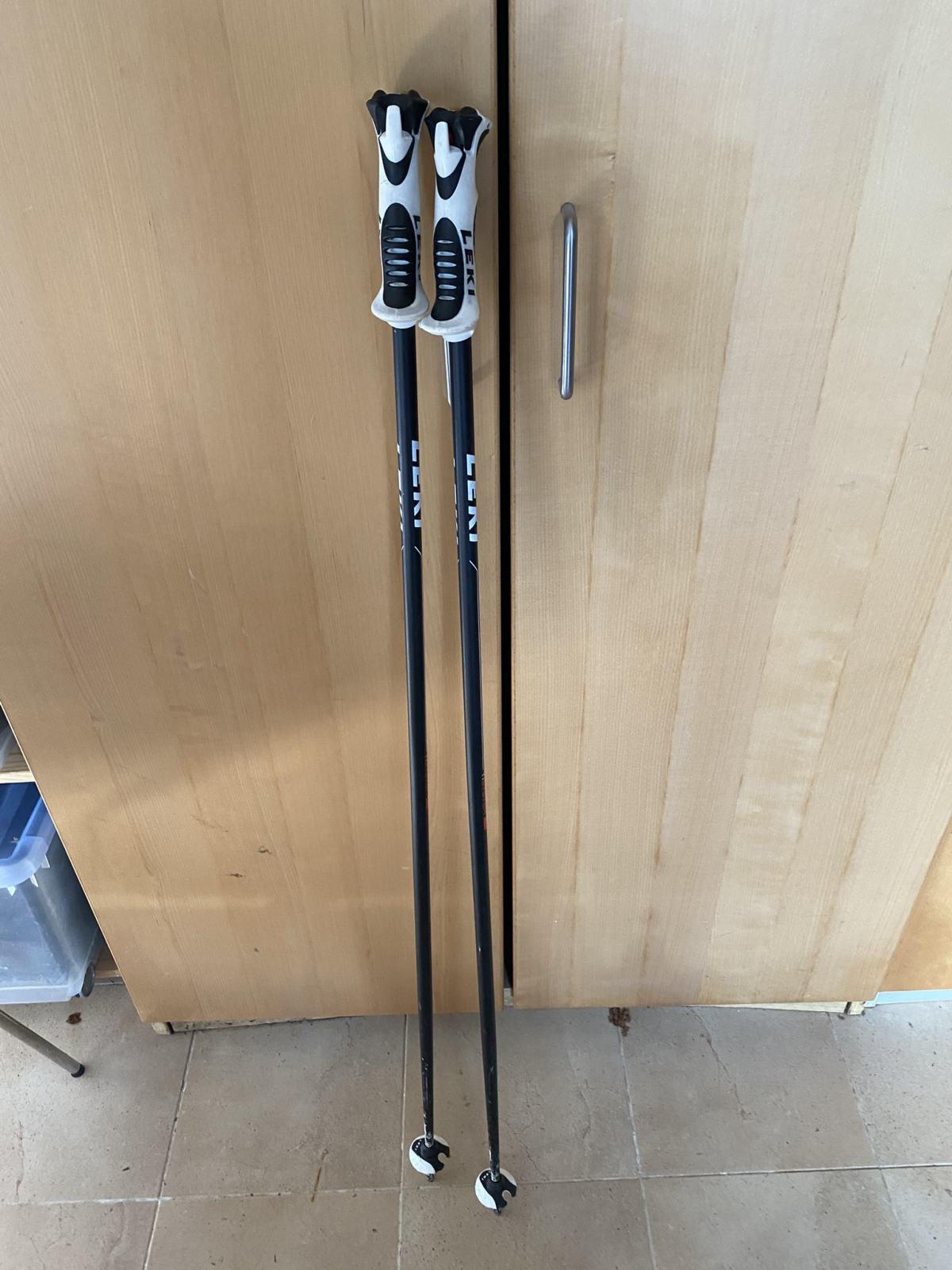 Stopalice Leki Trigger 120cm