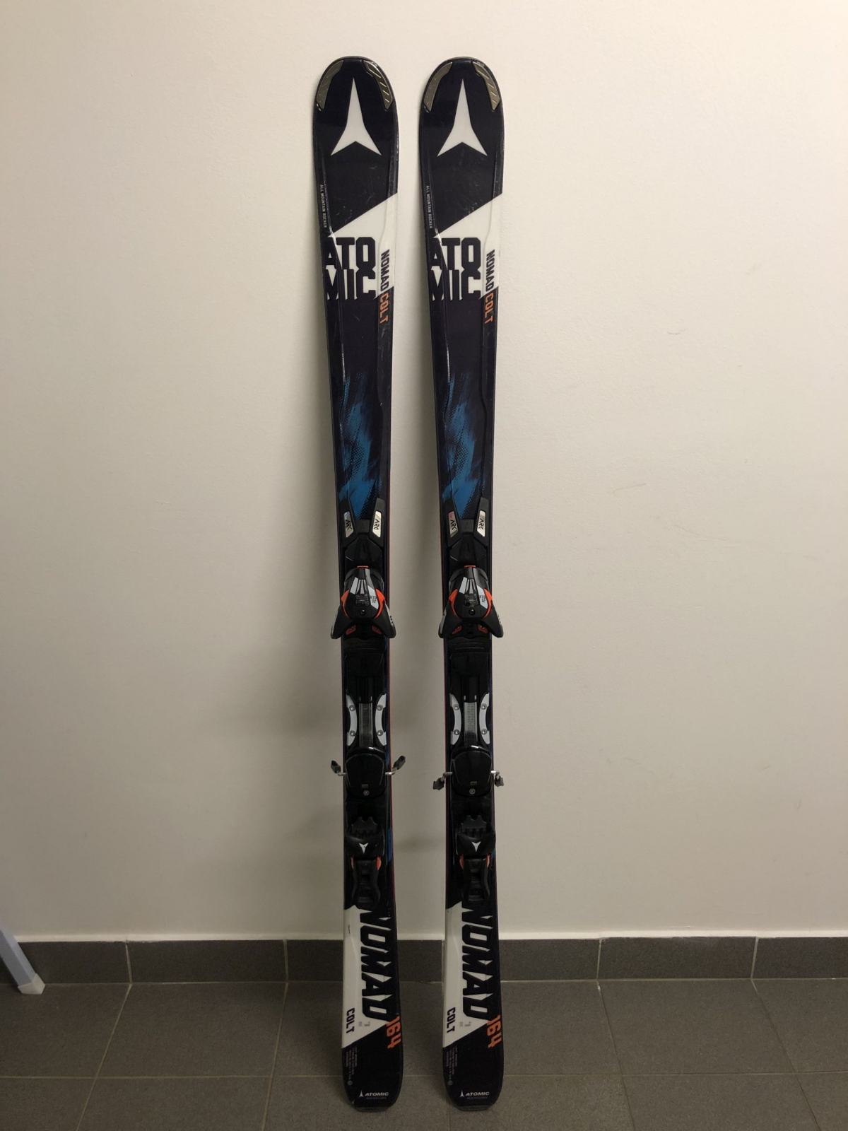 Skije Atomic Nomad Colt + vezovi Atomic XTO 12