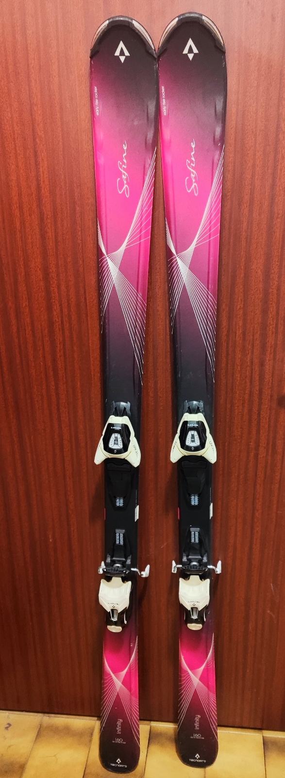 Tecnopro Safine skije 160cm i pancerice vel. 39