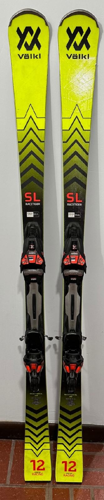 Völkl Racetiger SL 12 i rMotion 3 12 GW, prilika