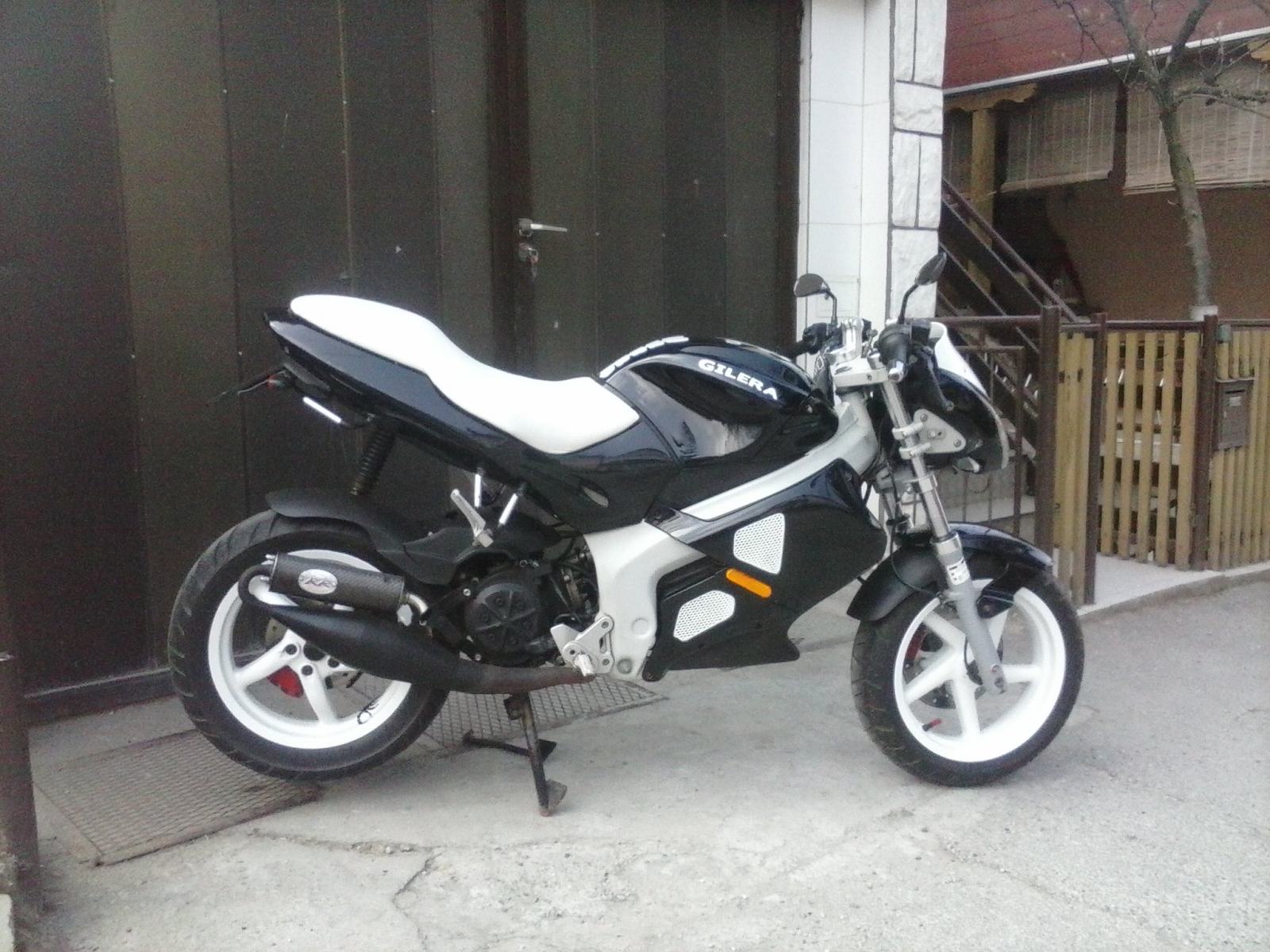 Gilera dna 50 cm3 Povoljno, 2001 god.