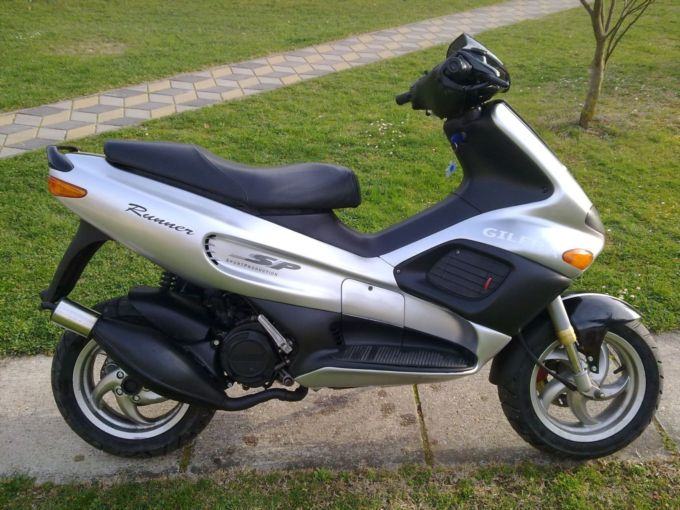 Gilera runner 50 49 cm3, 1998 god.