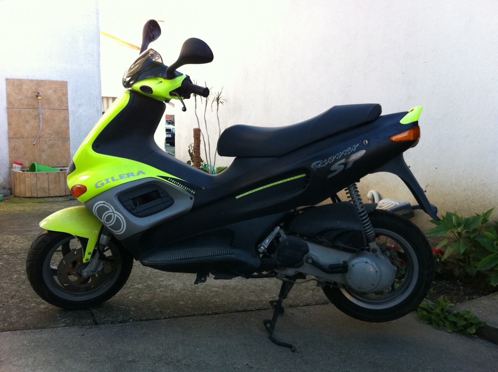 Gilera Runner DD 50 49 cm3 HITNO, 2000 god.