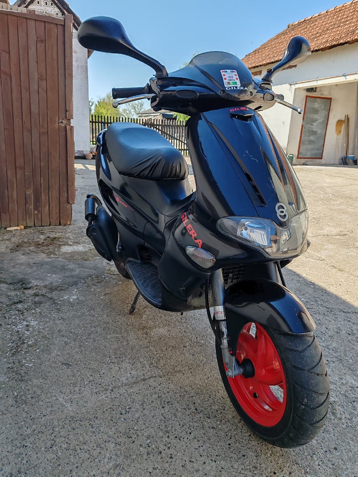 Gilera Runner, racing replica 49 cm3, 2003 god.