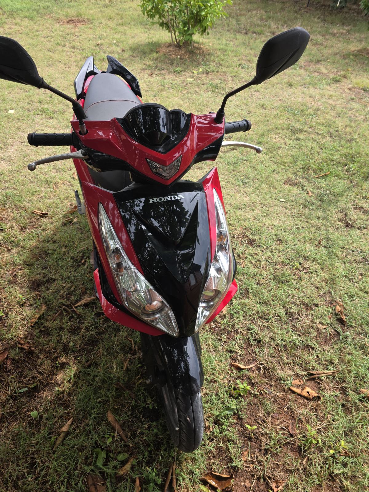 Honda Nsc50R 49 cm3, 2015 god.