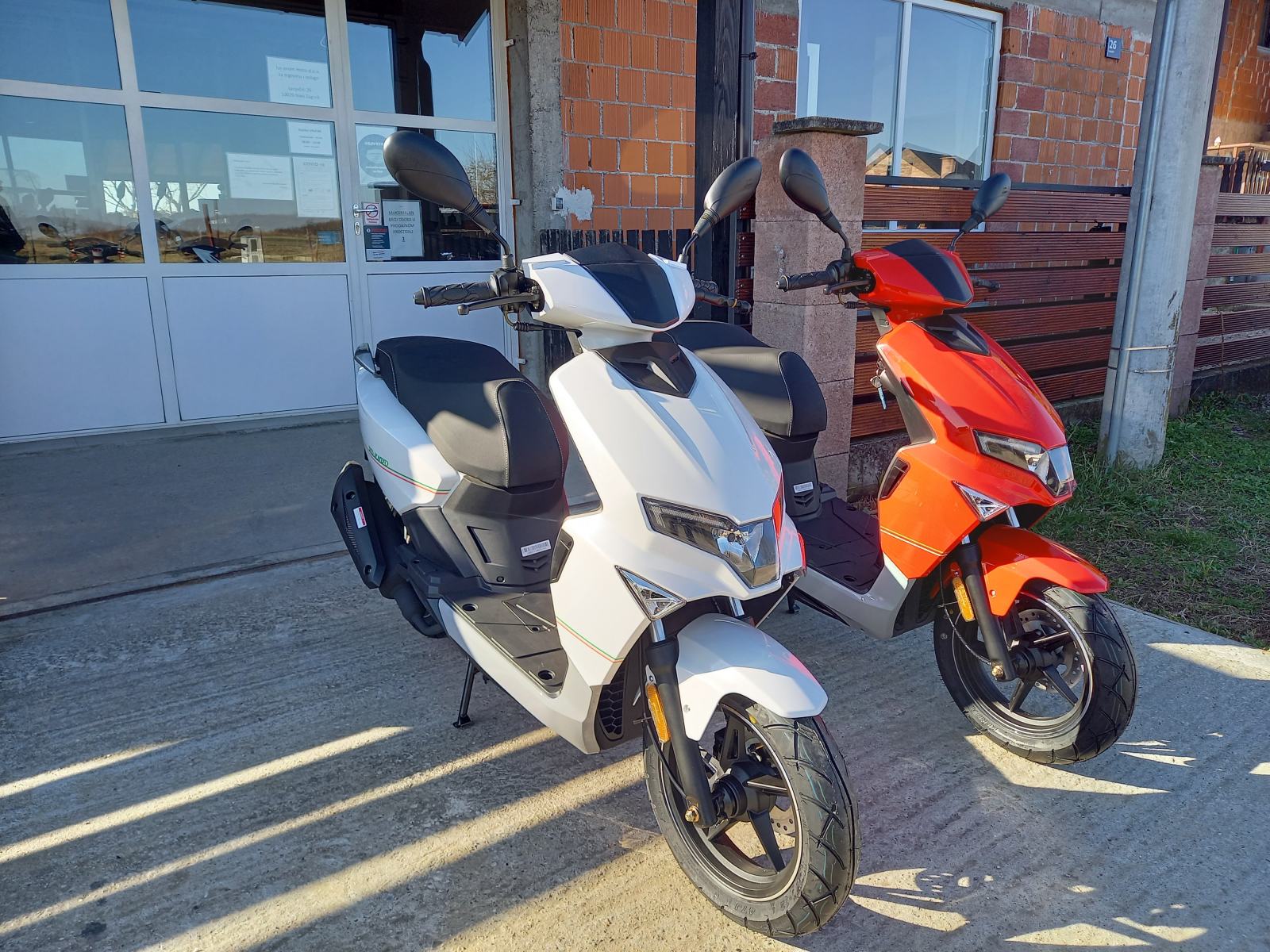 LONGJIA RONNDO 50 4T euro 5, 2023 god.