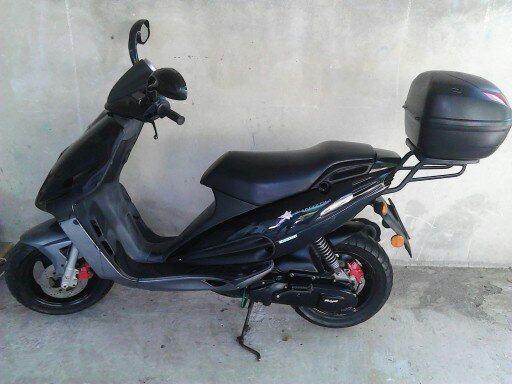 Malaguti F12 Phantom LC Digital 49 cm3 *Zamjena za skuplje*, 2003 god.