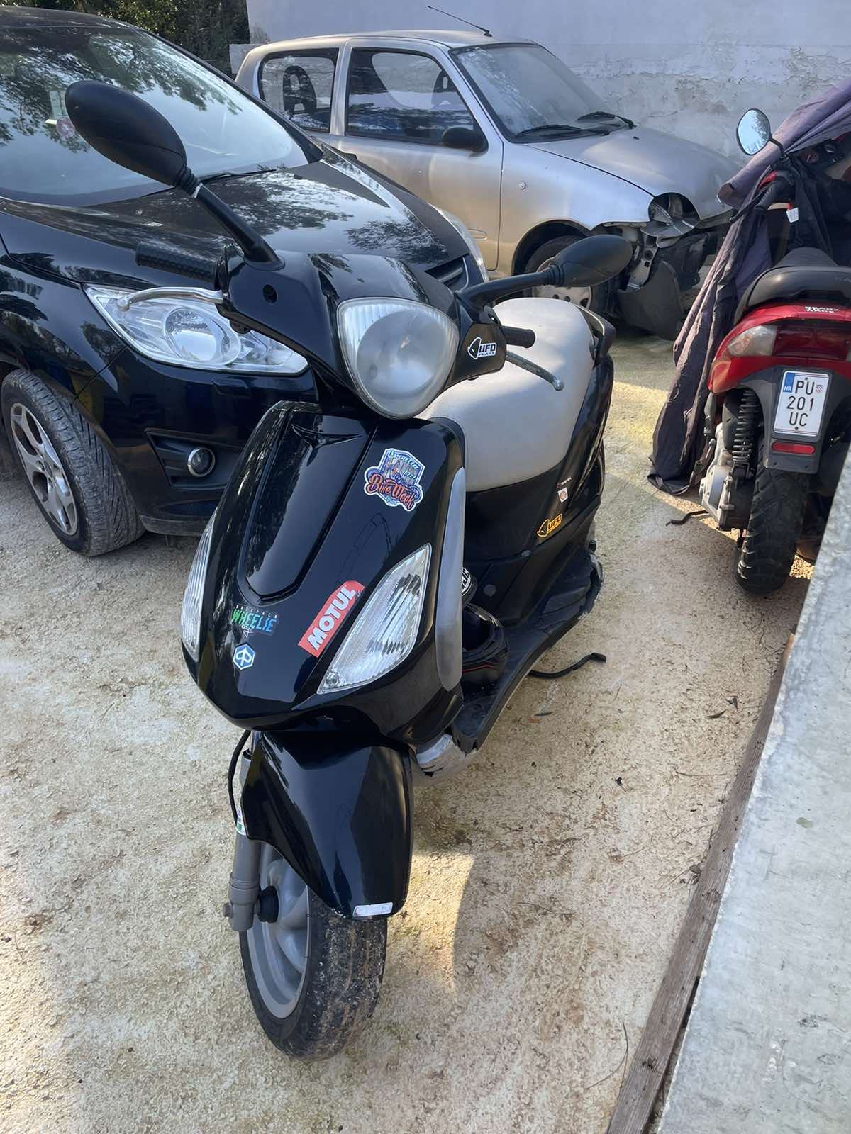 Piaggio Fly 50 50 cm3, 2007 god.