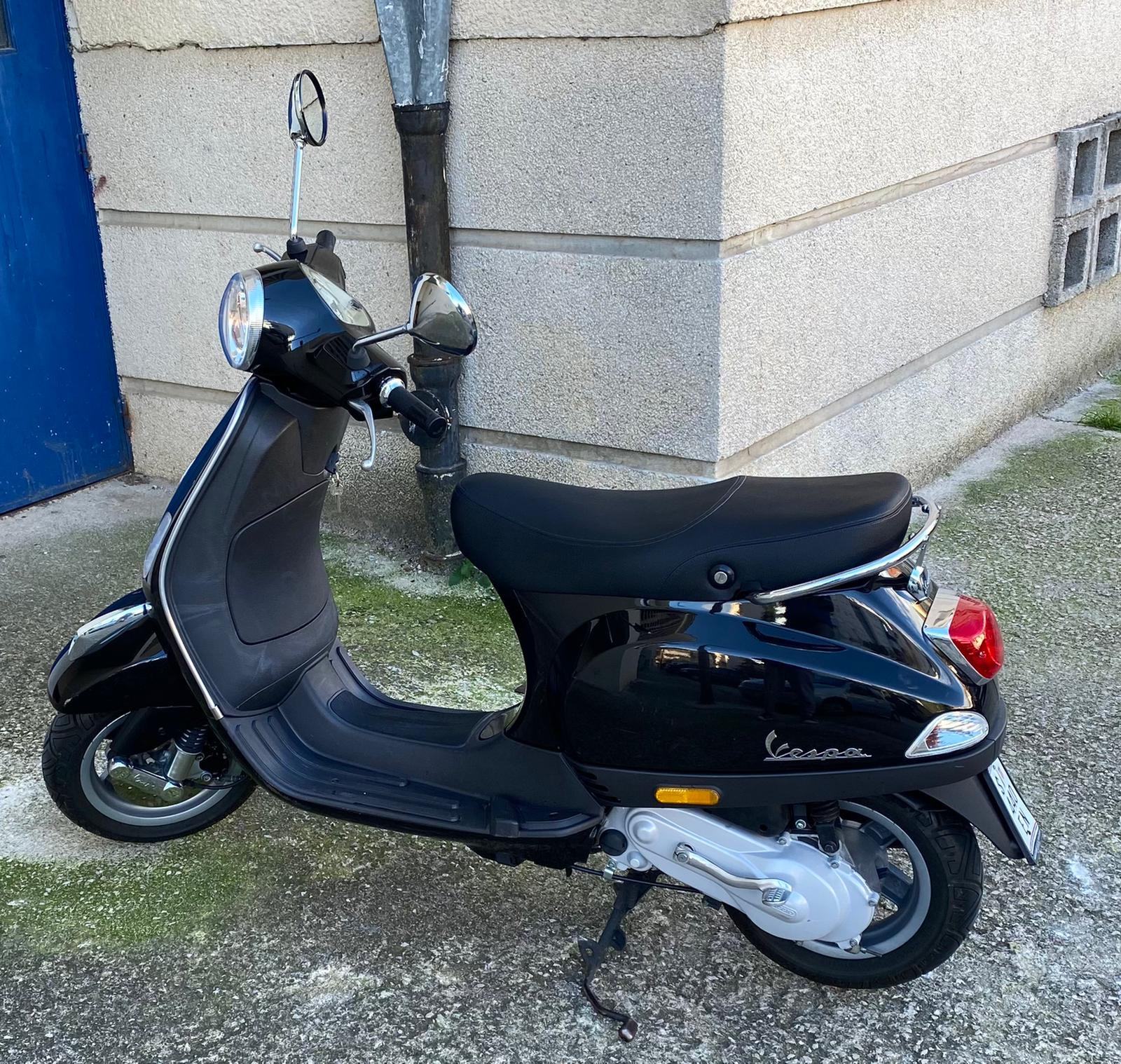 Piaggio Vespa LX 50 cm3, 2011 god.